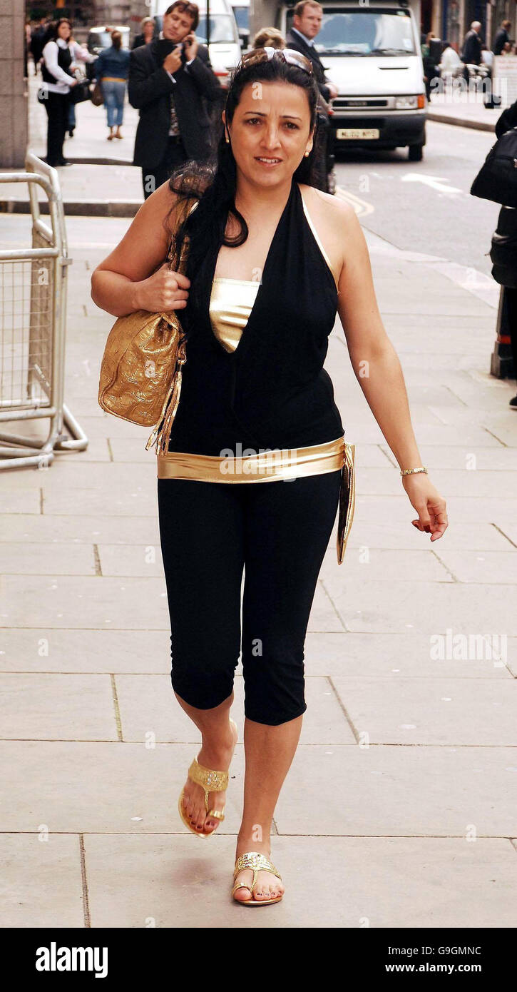 Roselane driza arrives at the old bailey central criminal court hi-res ...