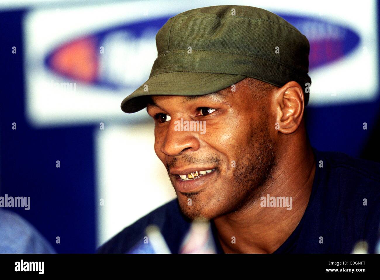 Boxing Heavyweight Eliminator Mike Tyson V Lou Savarese High Resolution ...