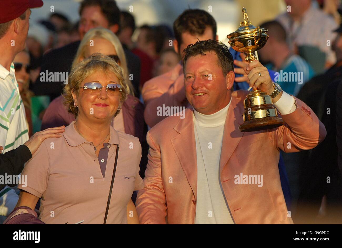 Ian woosnam and his wife glendryth hi-res stock photography and images ...