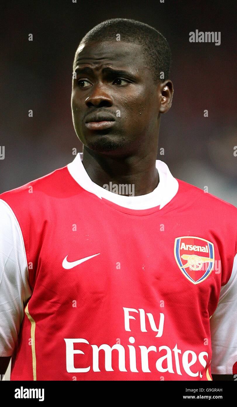 Emirates stadium emmanuel eboue hi-res stock photography and images - Alamy