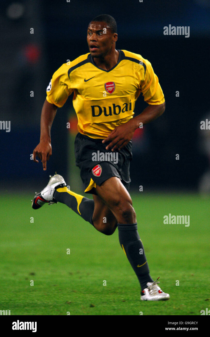 Soccer - UEFA Champions League - Group G - Hamburg v Arsenal - AOL ...