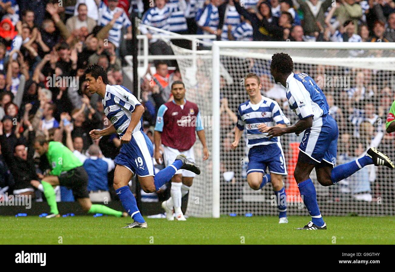 Soccer - FA Barclays Premiership - West Ham United v Reading - Upton Park Stock Photo - Alamy