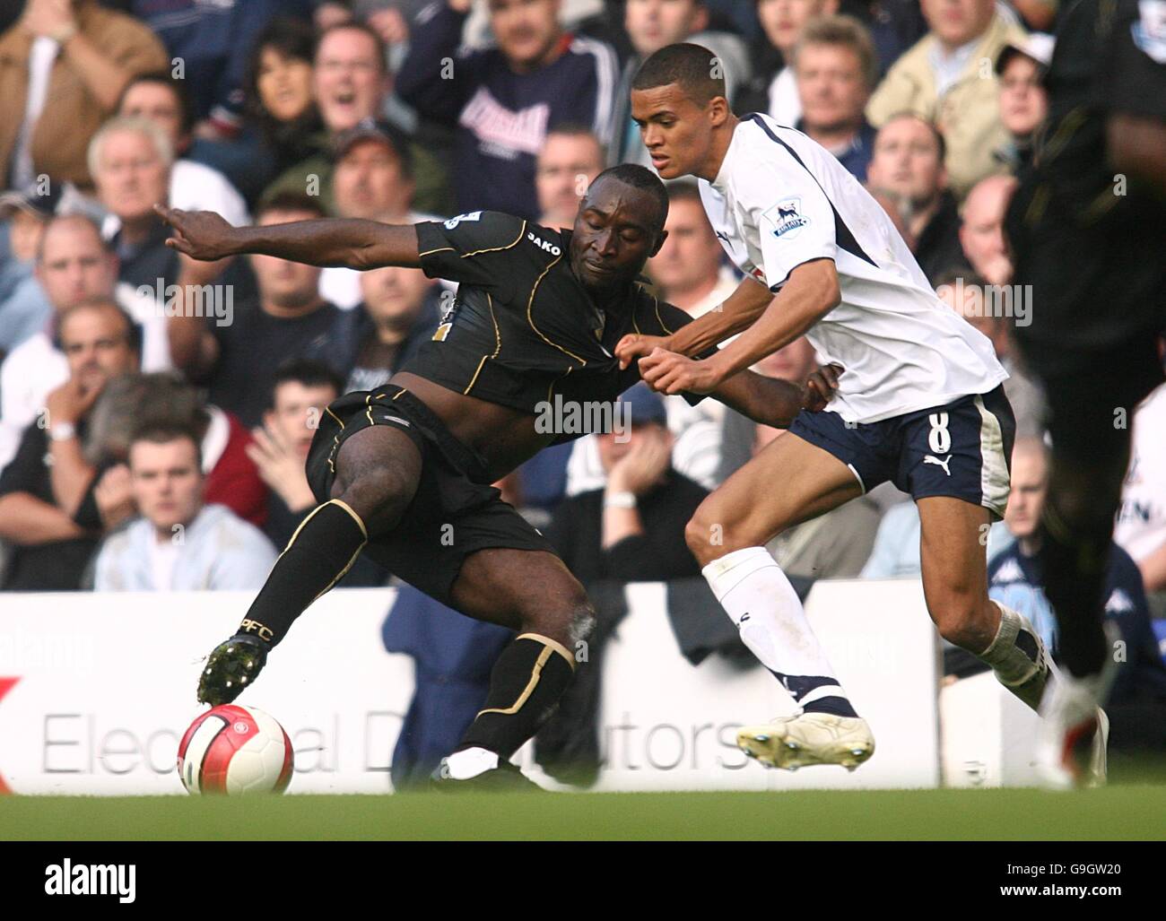 Tottenham hotspurs jermaine jenas and portsmouths lomana tresor lualua ...