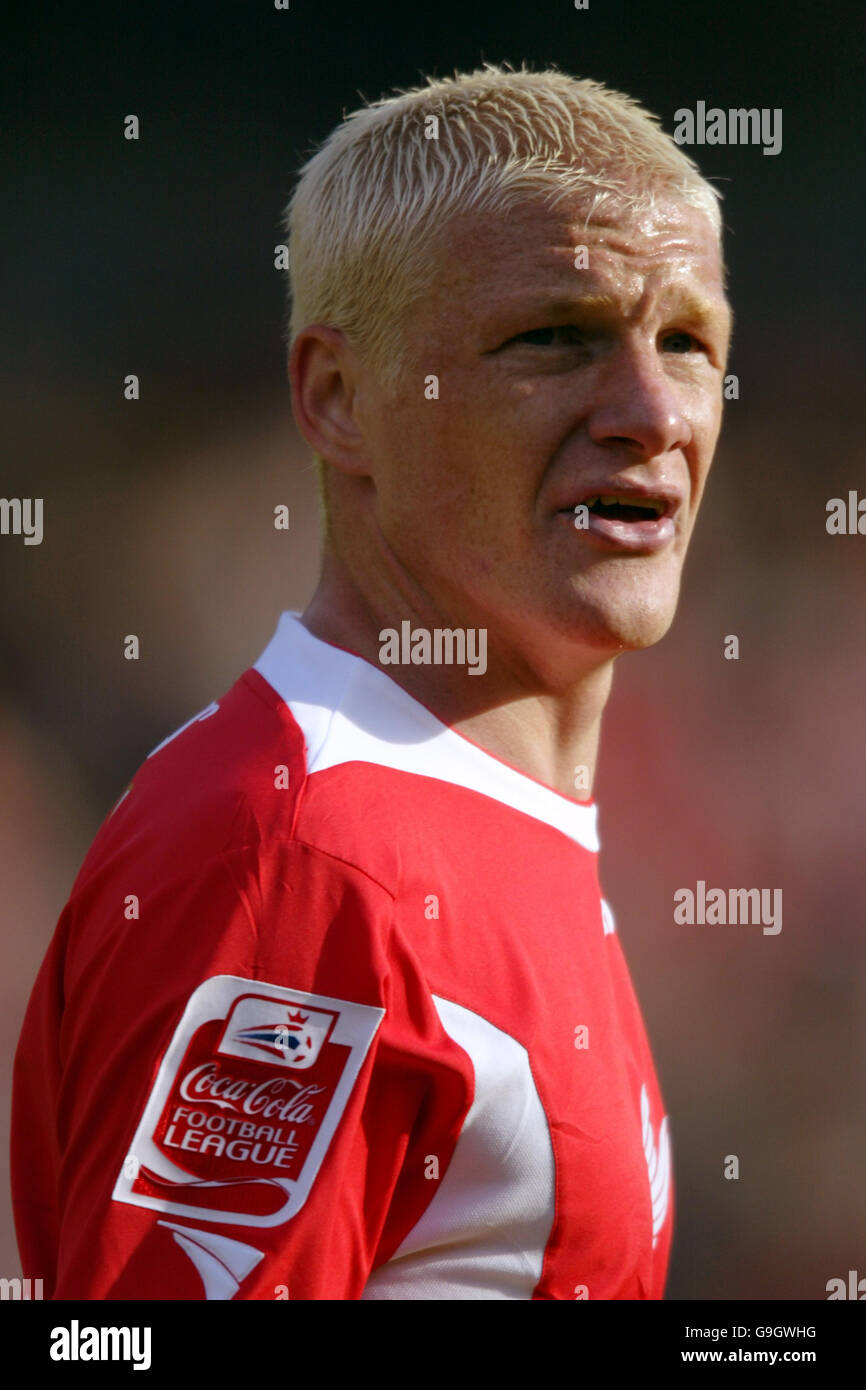 Soccer - Coca-Cola Championship match - Barnsley v Luton - Oakwell ...