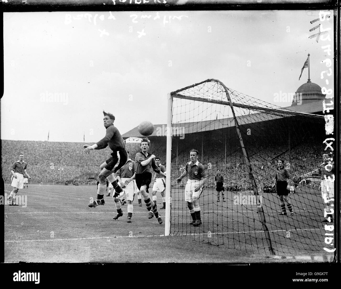 Wolverhampton Wanderers' Sam Smyth (c) looks on as Leicester City ...