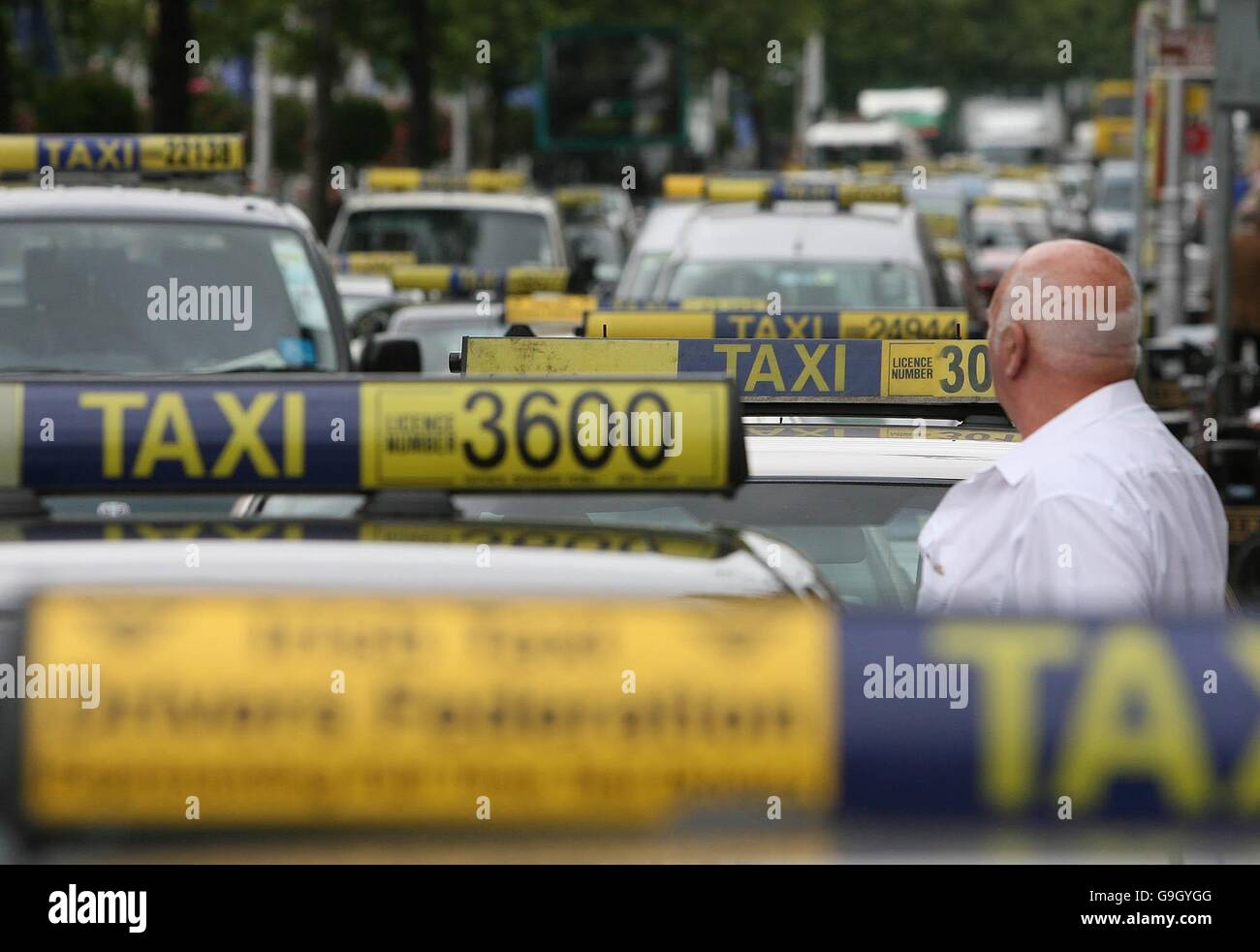 Taxi strike hi-res stock photography and images - Alamy