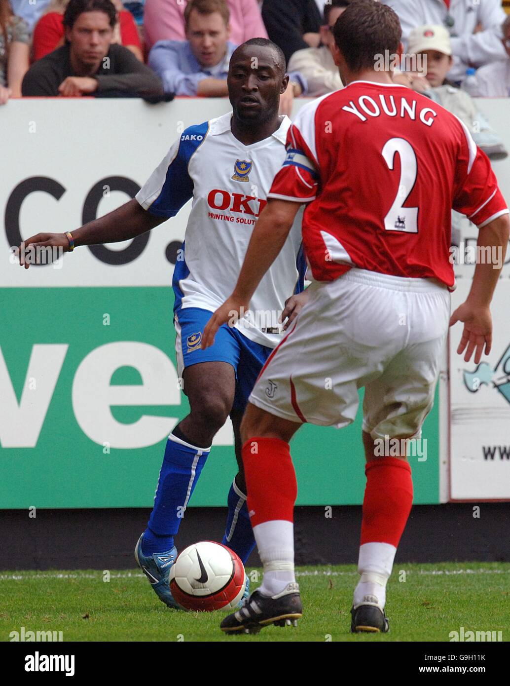 Portsmouths lomana tresor lualua hi-res stock photography and images ...