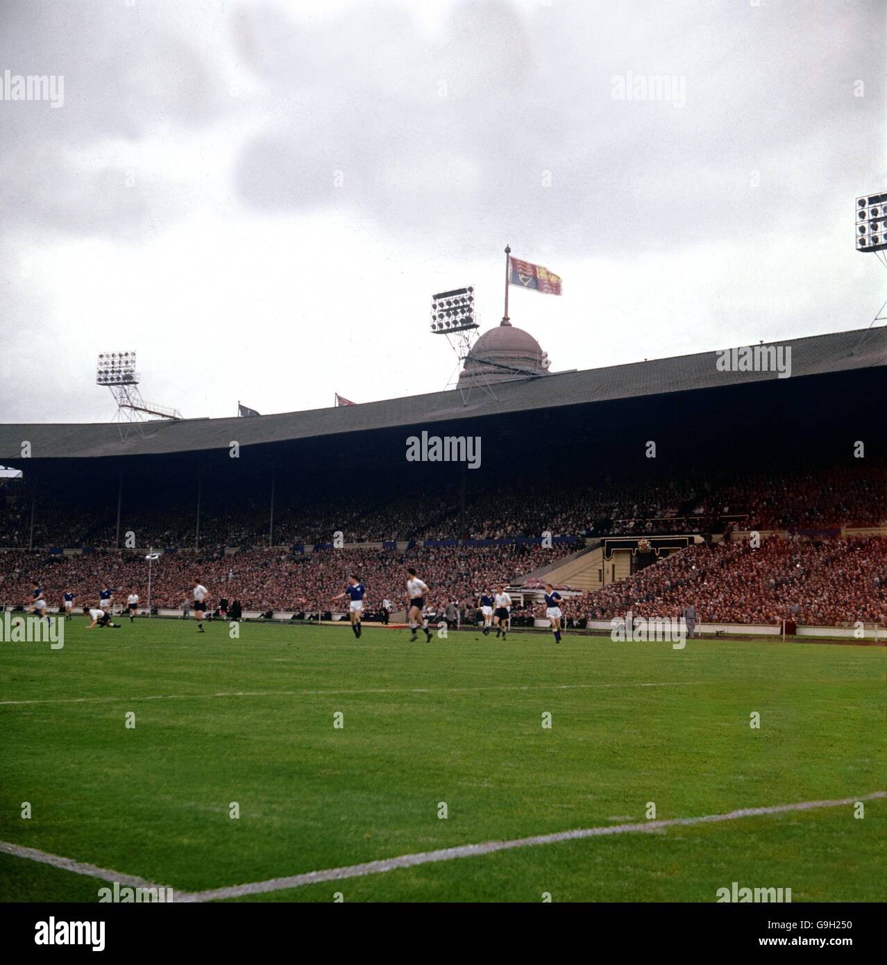 1961 tottenham hi-res stock photography and images - Alamy