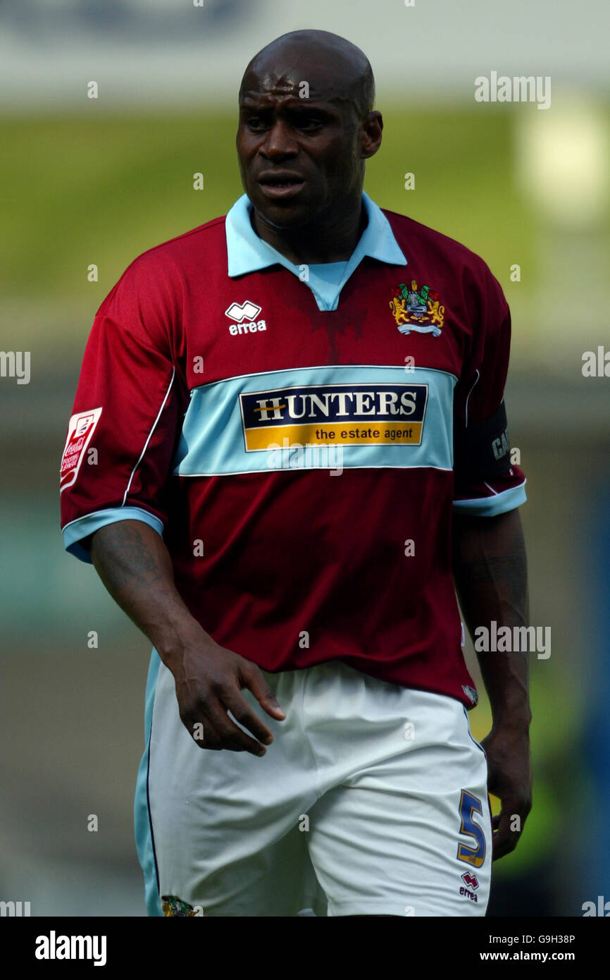 Football Frank Sinclair High Resolution Stock Photography and Images ...
