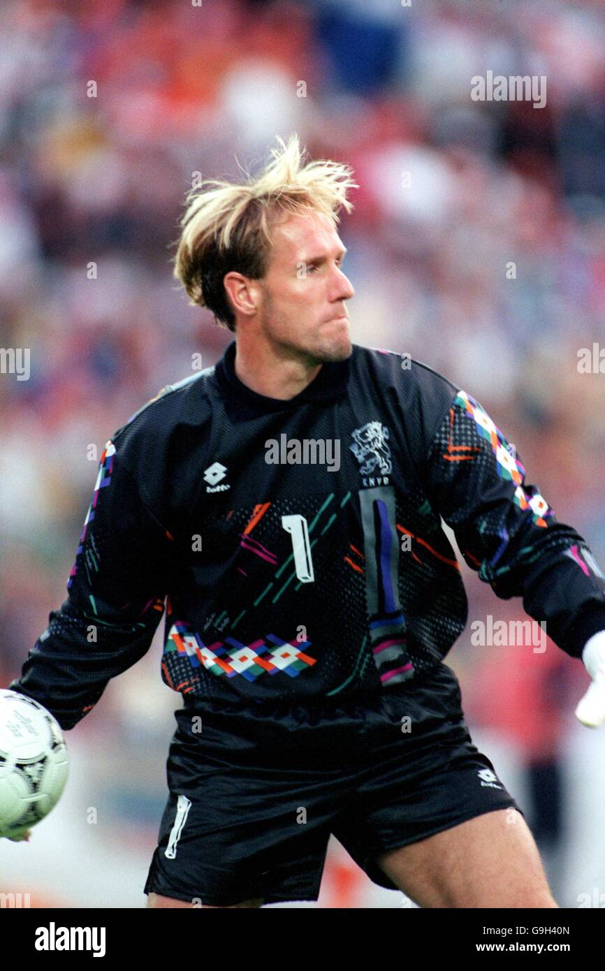 1992 european championships hi-res stock photography and images - Alamy