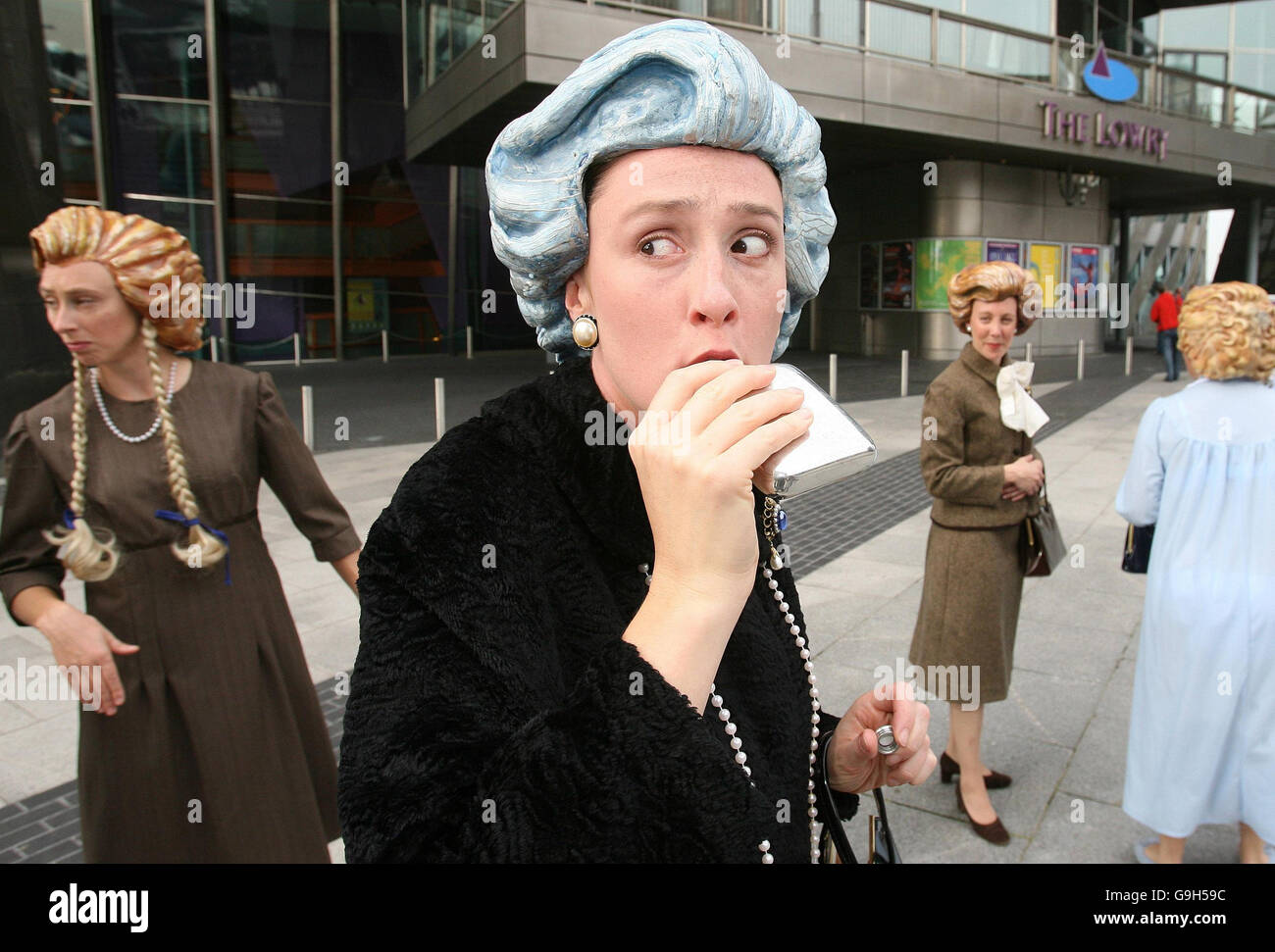 Actresses thatcher musical lark around photocall lowry bridge hi-res ...