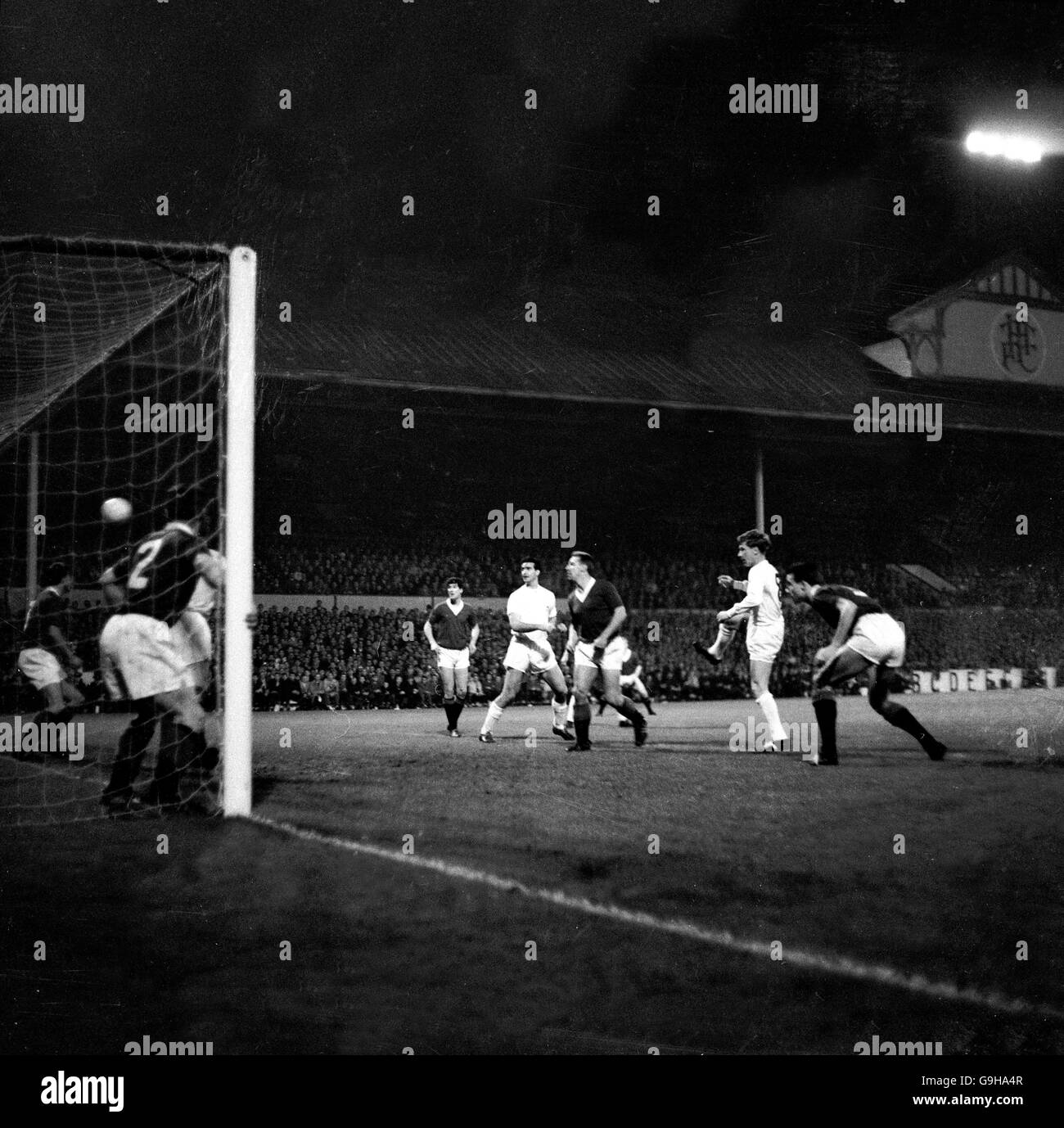Tottenham hotspur 1963 hi-res stock photography and images - Alamy