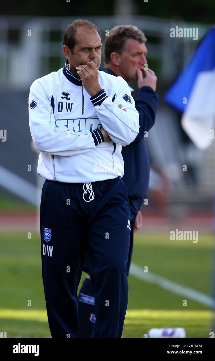 Soccer dean wilkins hi-res stock photography and images - Alamy