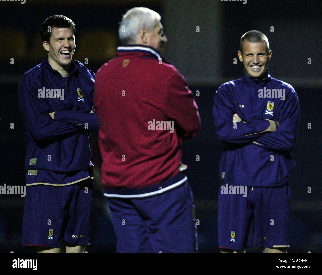 Left right scotlands gary caldwell hi-res stock photography and images ...