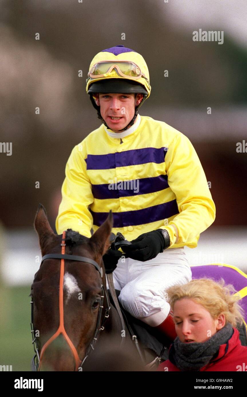 Newton lee hi-res stock photography and images - Alamy