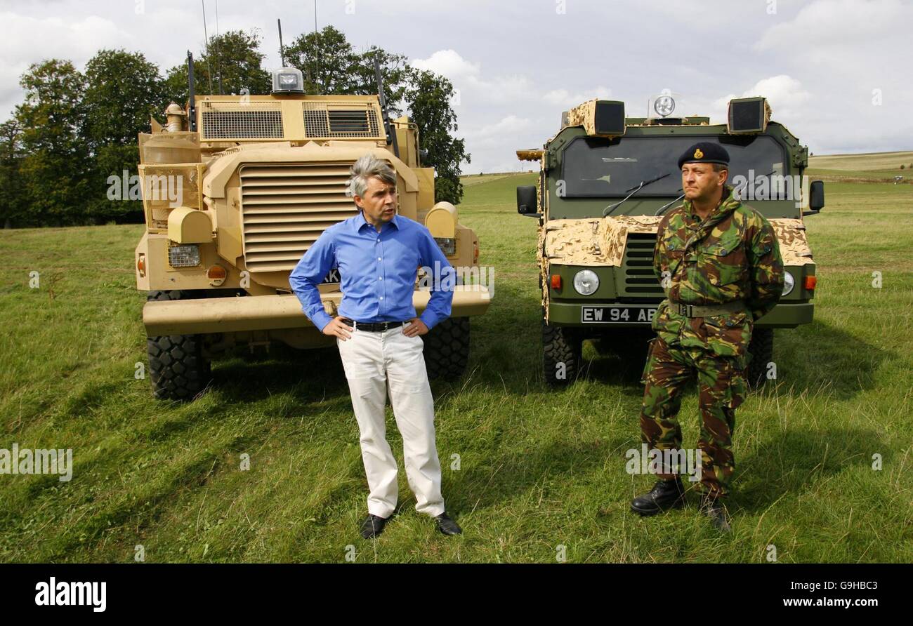 Defence Procurement Minister Lord Drayson (left) and Major General Dick ...