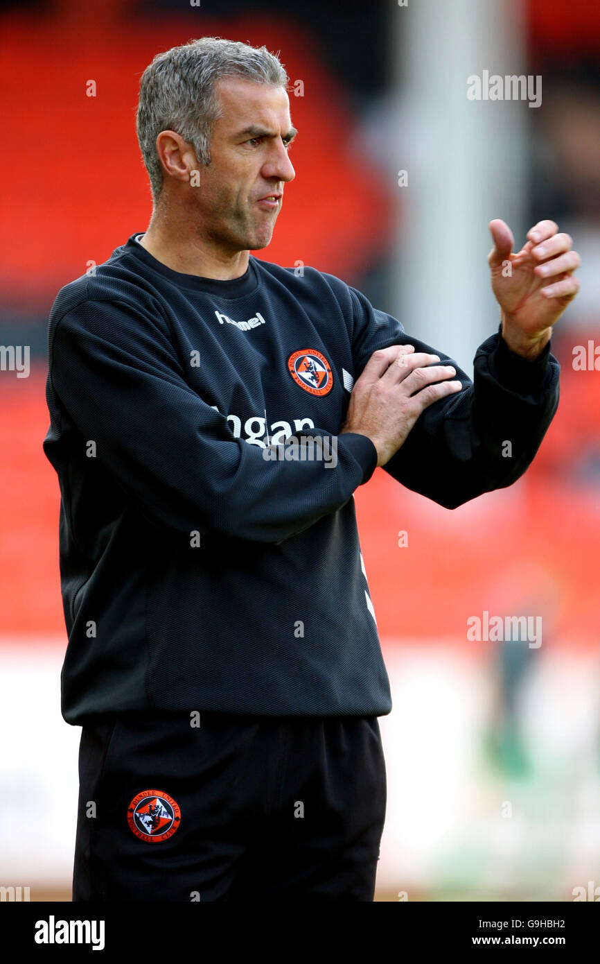 Craig brewster hi-res stock photography and images - Alamy