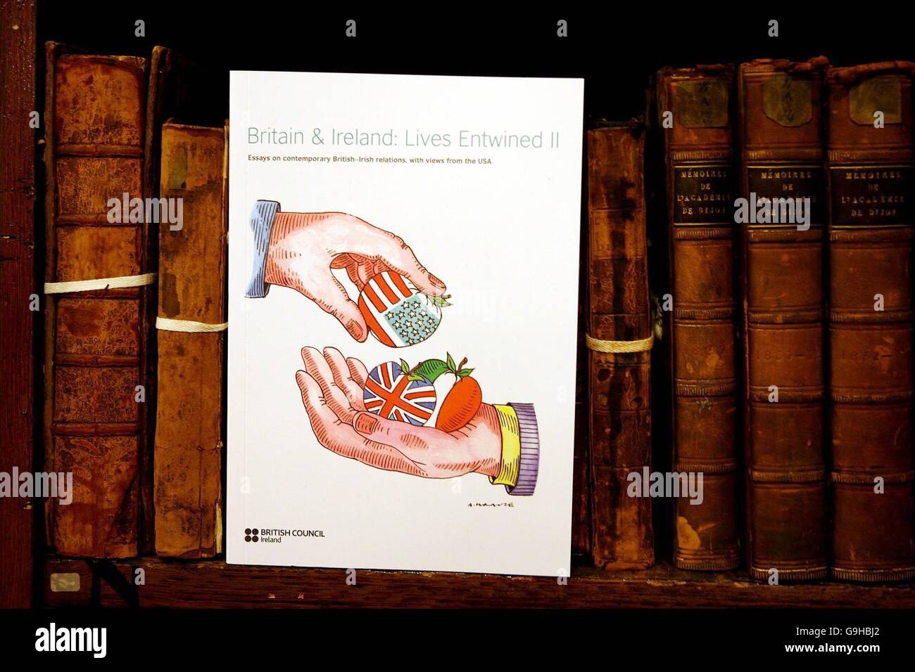 British irish relationship hi-res stock photography and images - Alamy