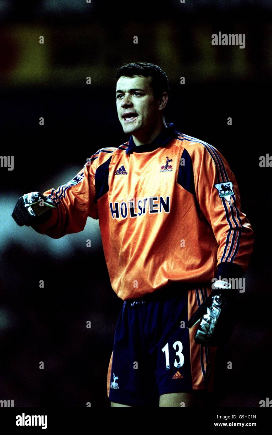 Tottenham hotspur goalkeeper neil sullivan hi-res stock photography and ...