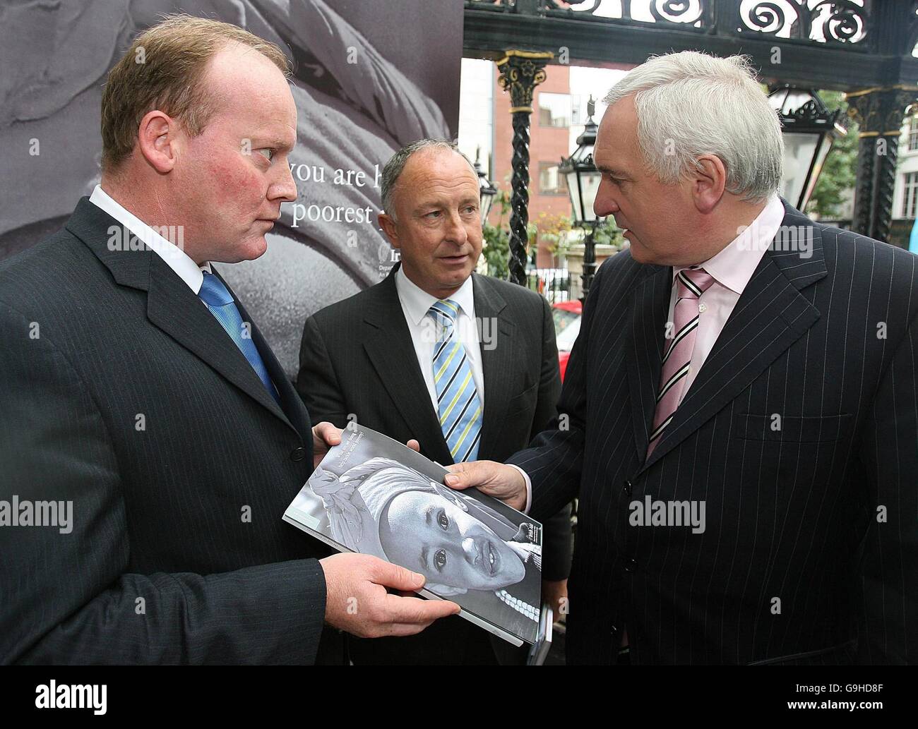 Minister for Foreign Affairs Dermot Ahern (from left to right ...