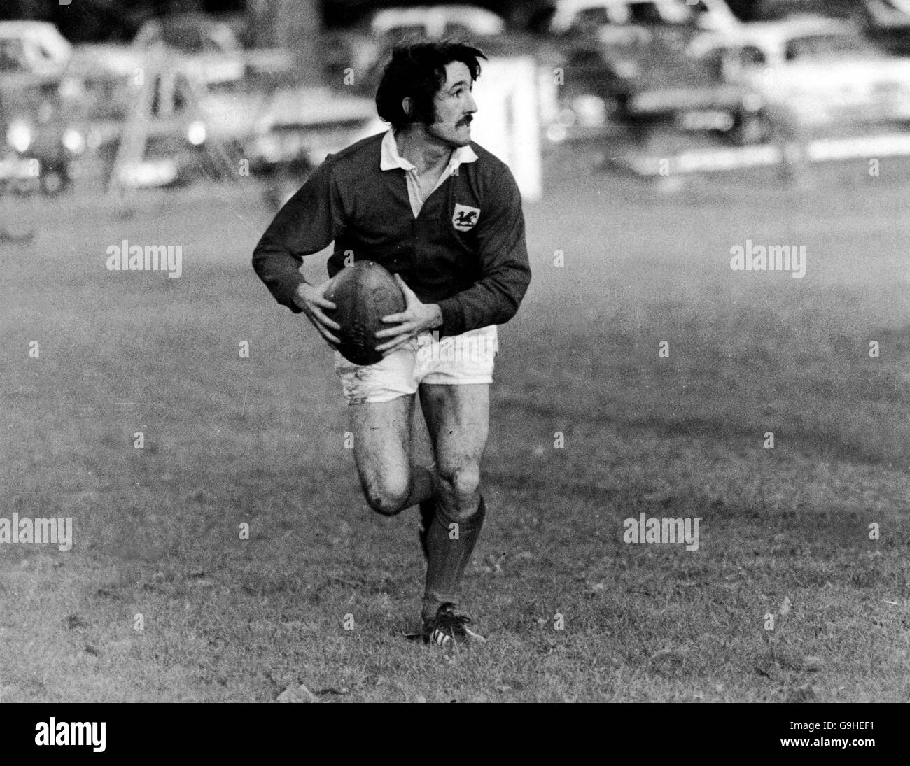 Rugby Union - London Welsh. Gerald Davies, London Welsh Stock Photo - Alamy