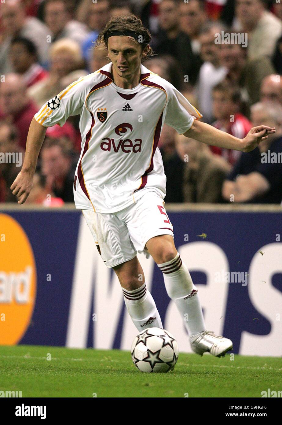 Liverpool v galatasaray hi-res stock photography and images - Alamy