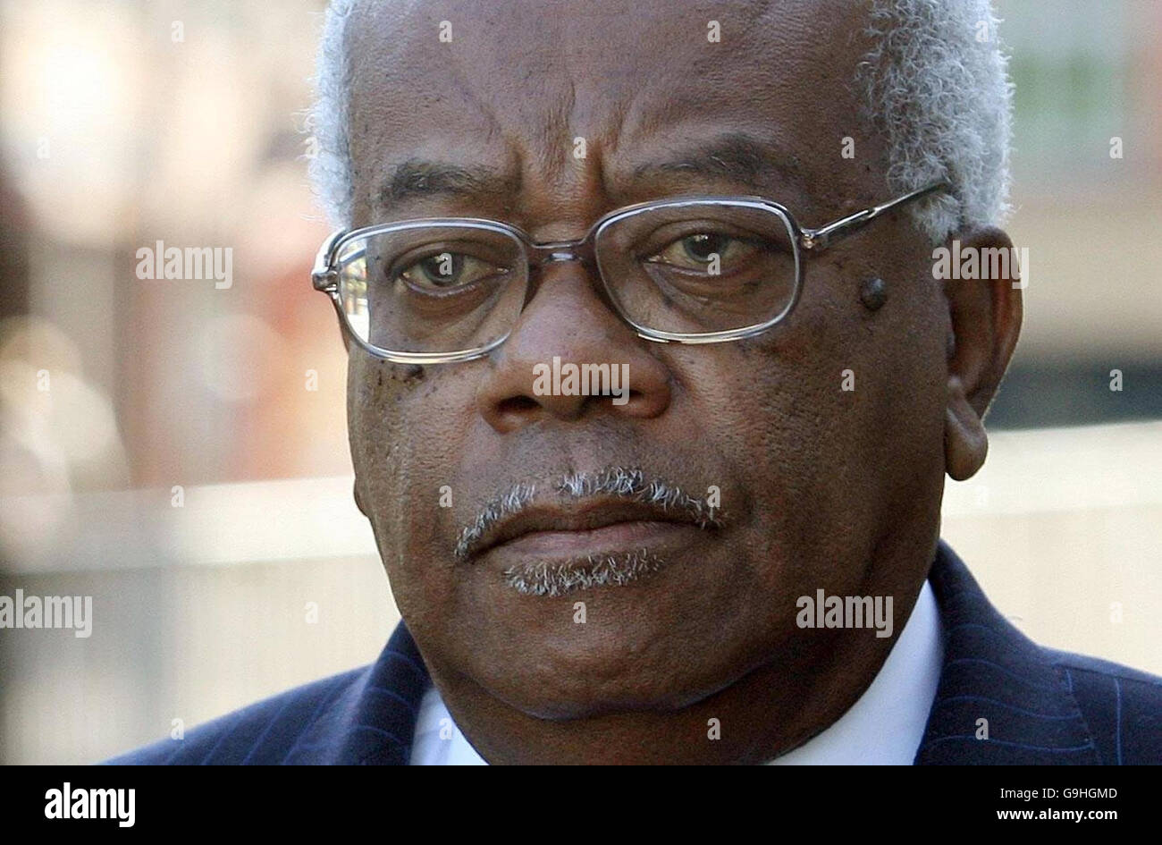 Itn reporter terry lloyd hi-res stock photography and images - Alamy