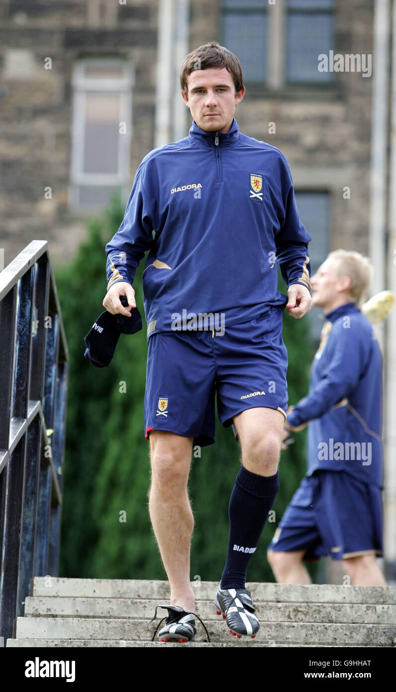 Soccer scotland training session lesser hampden park glasgow hi-res ...
