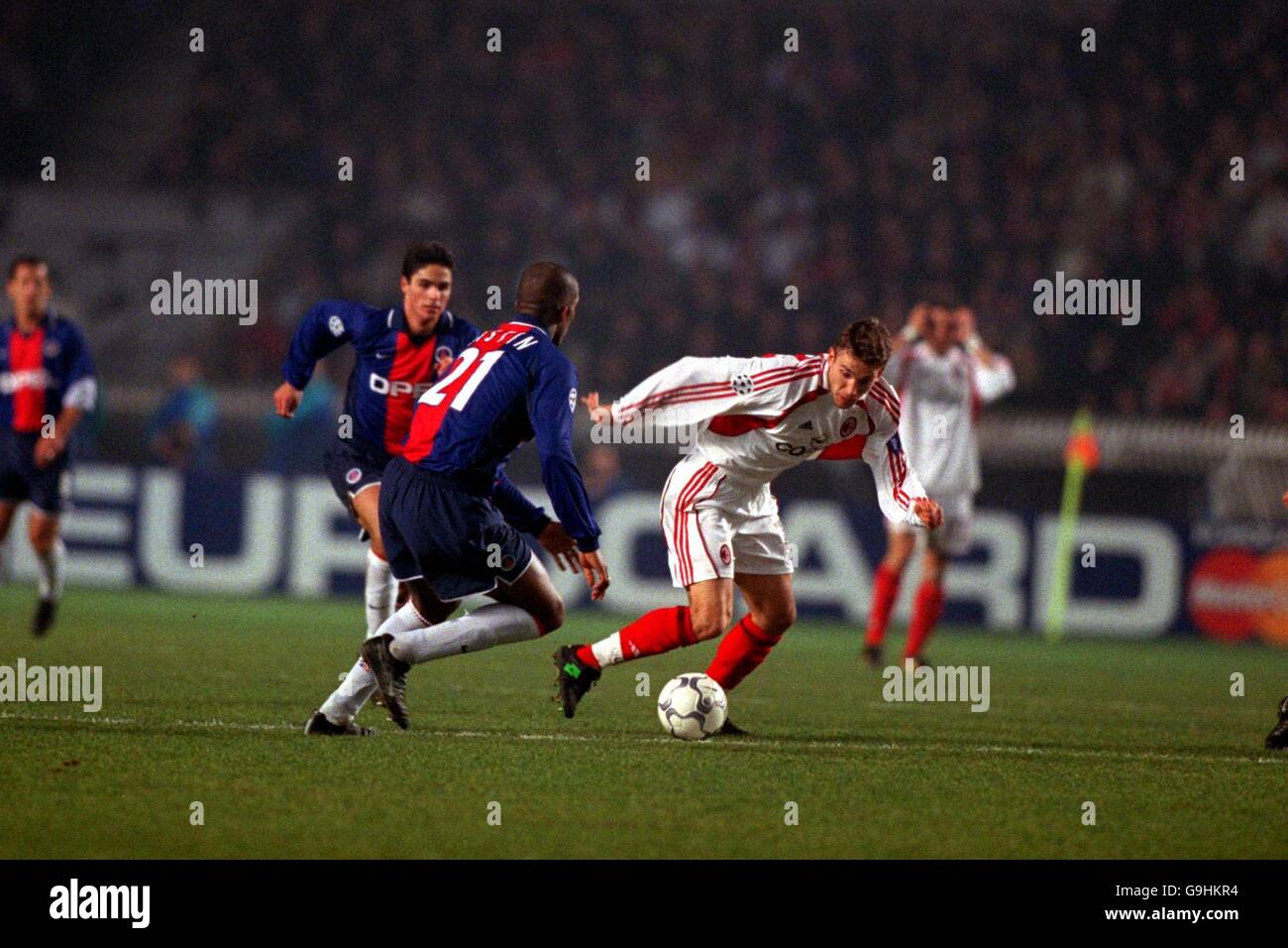 On the st hi-res stock photography and images - Alamy