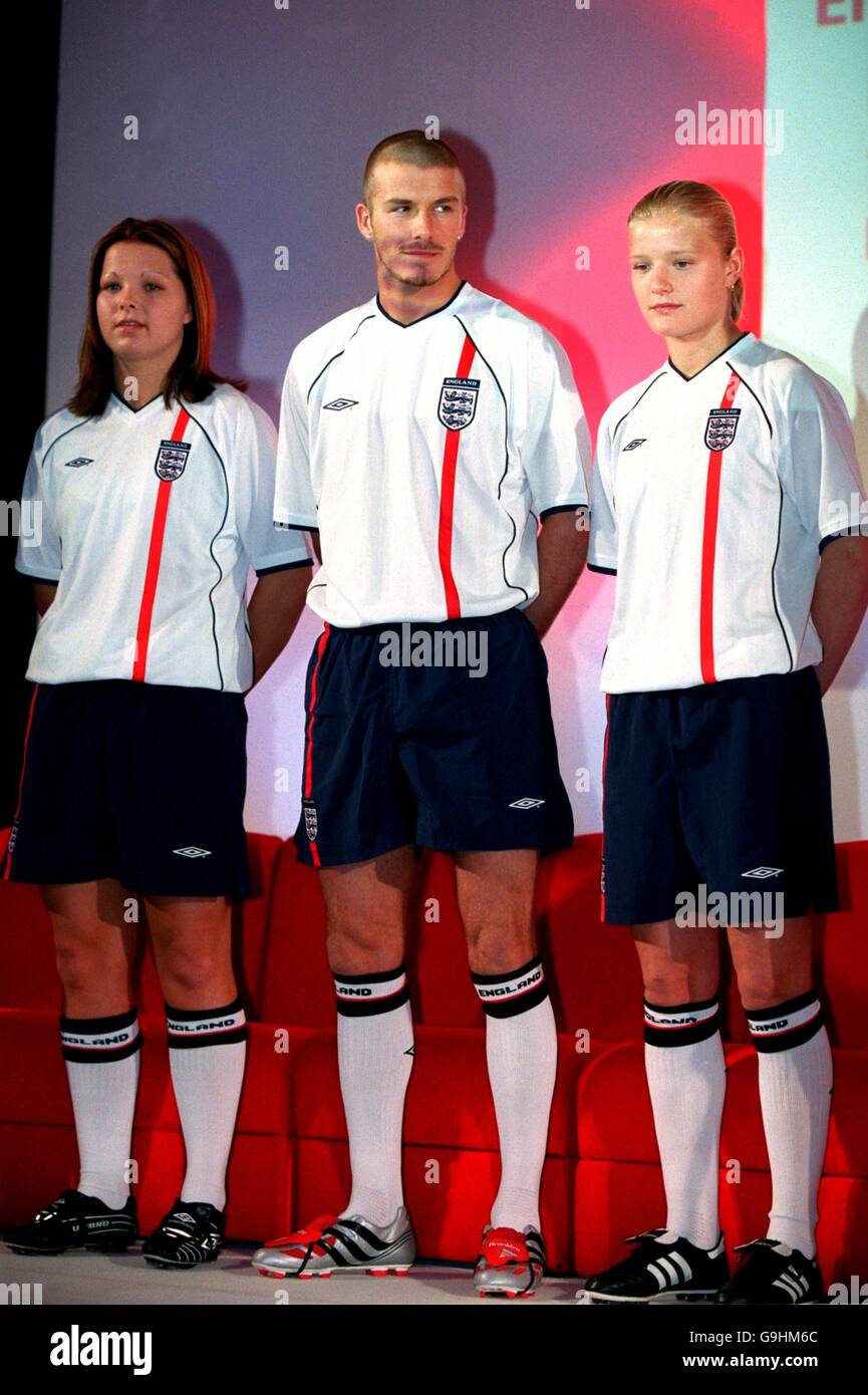 (L-R) Rachel Unitt, England Ladies, David Beckham, England and Katie ...