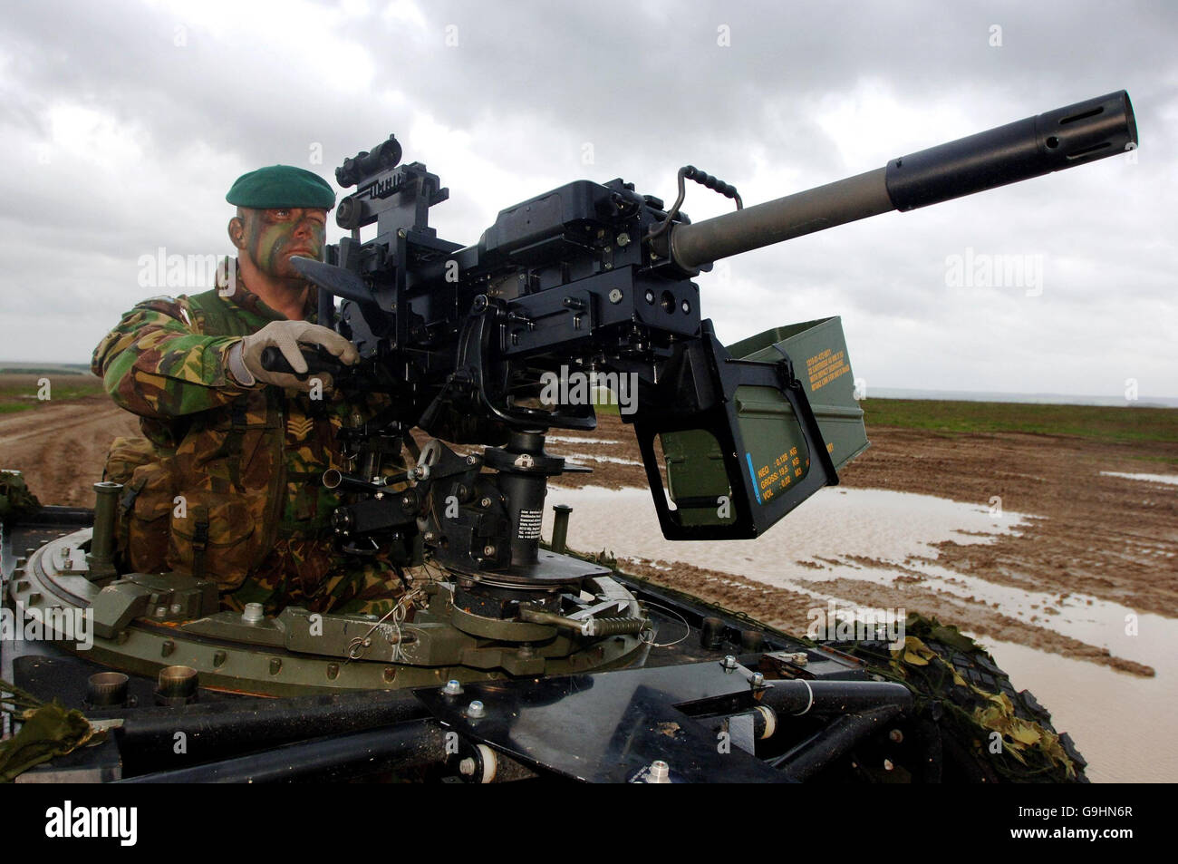 40mm grenade launcher hi-res stock photography and images - Alamy