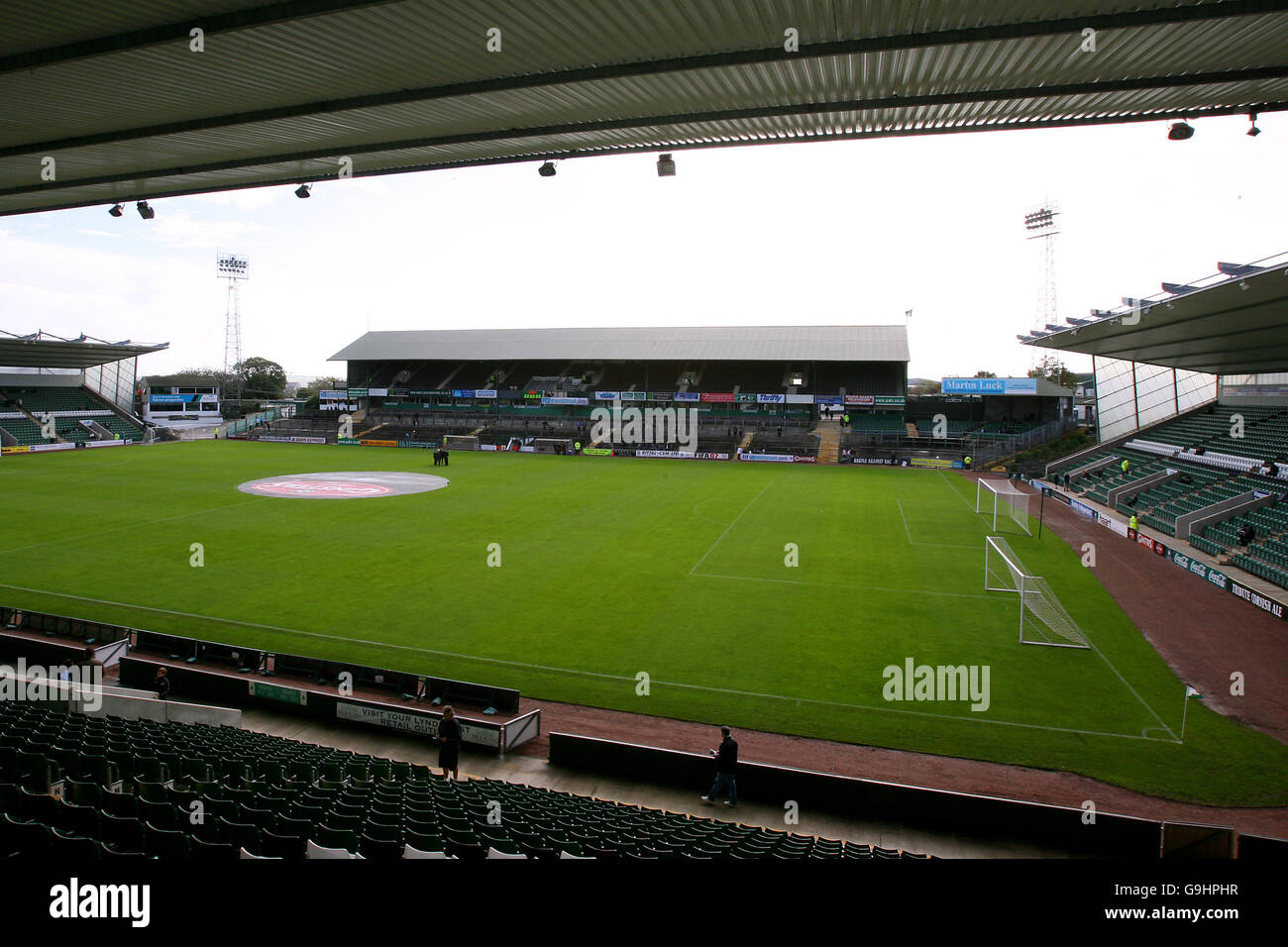 Plymouth argyle home park stadium hi-res stock photography and images ...