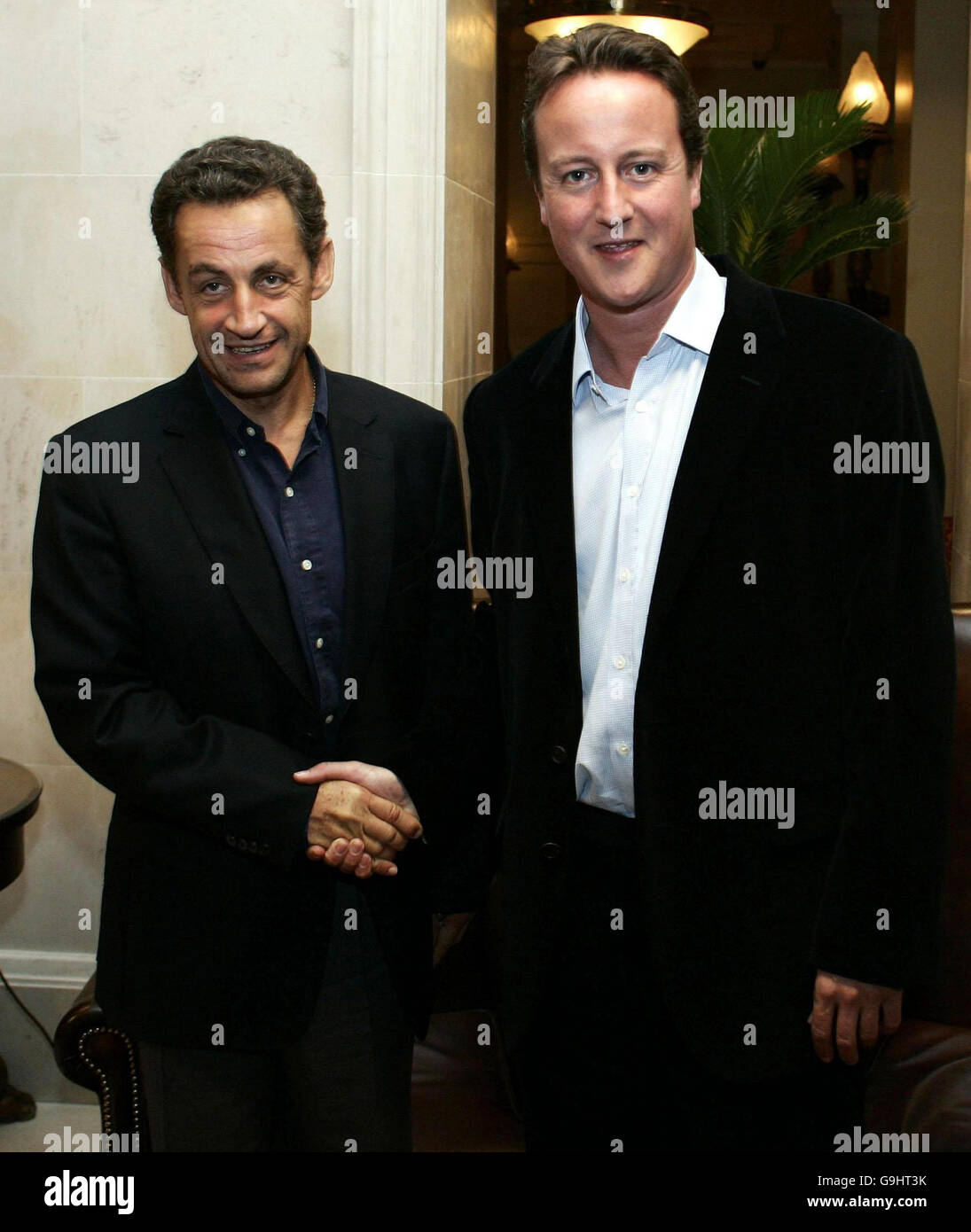 French left party hi-res stock photography and images - Alamy