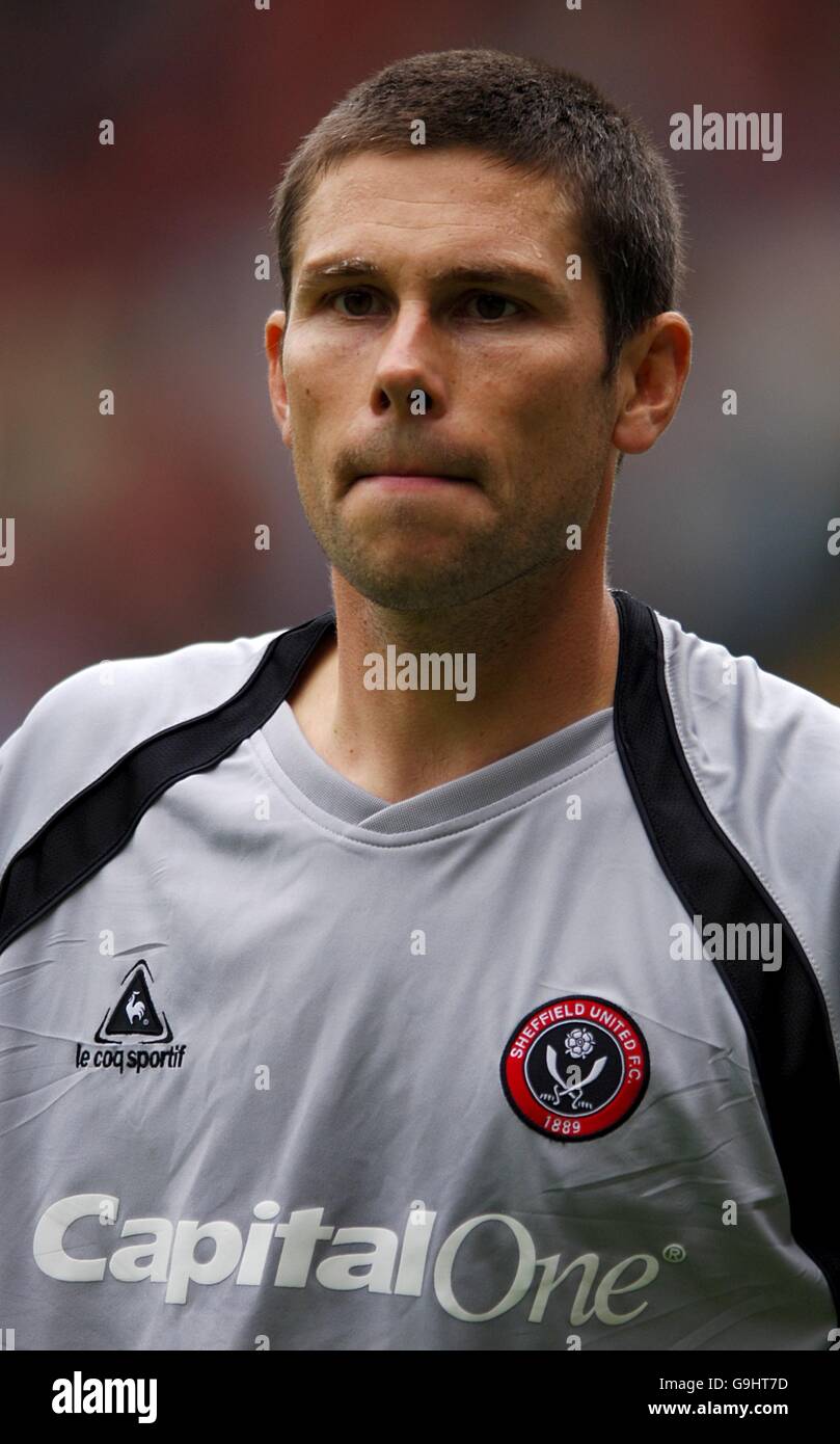 Sheffield uniteds goalkeeper ian bennett hi-res stock photography and ...