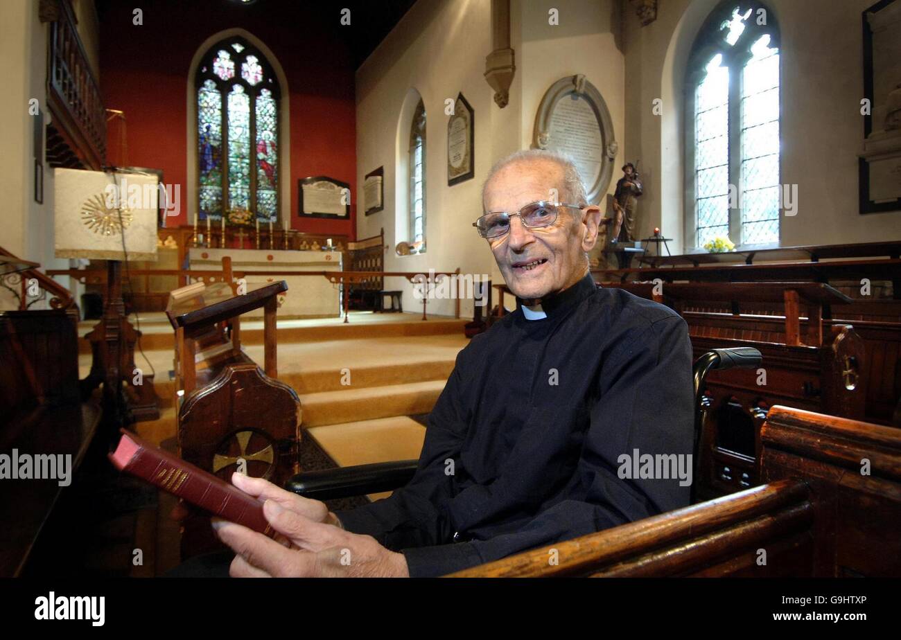 Priest church of england hi-res stock photography and images - Alamy