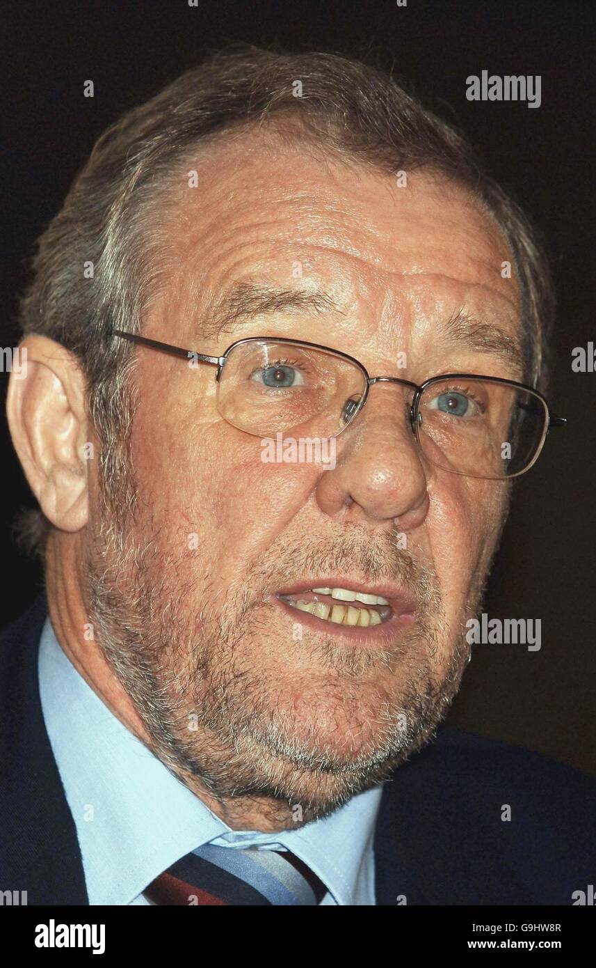 Library file, dated 22/02/2006. Minister for Sport Richard Caborn ...