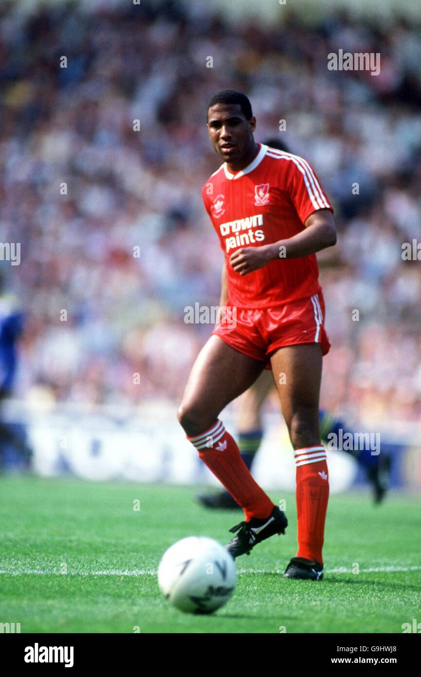 John barnes hi-res stock photography and images - Alamy
