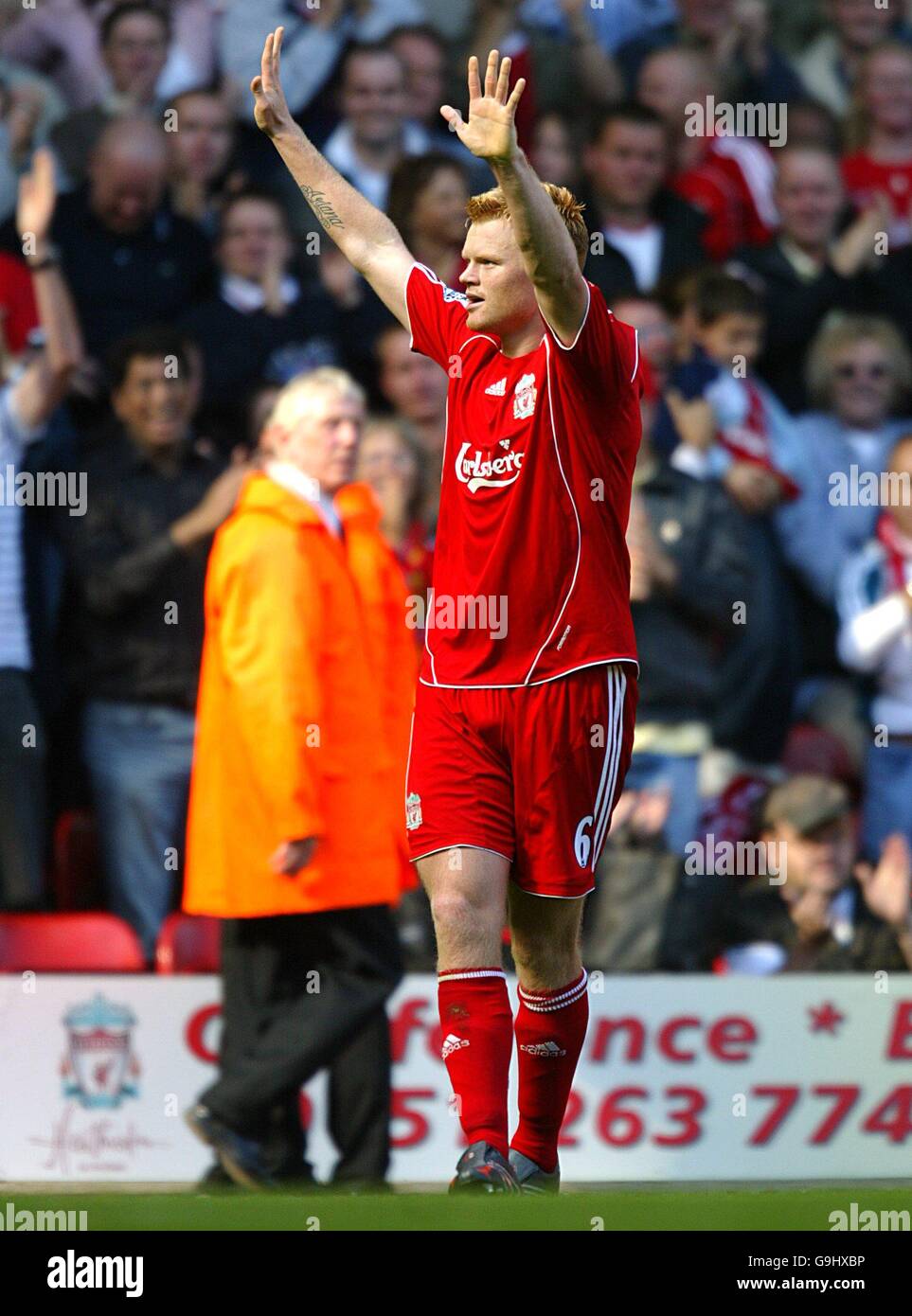 John arne riise liverpool celebrates hi-res stock photography and ...