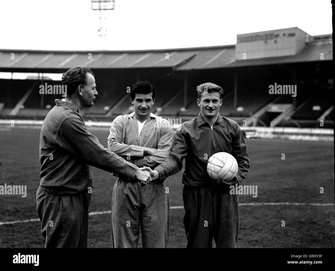 (L-R) England manager Walter Winterbottom welcomes new caps Stan ...