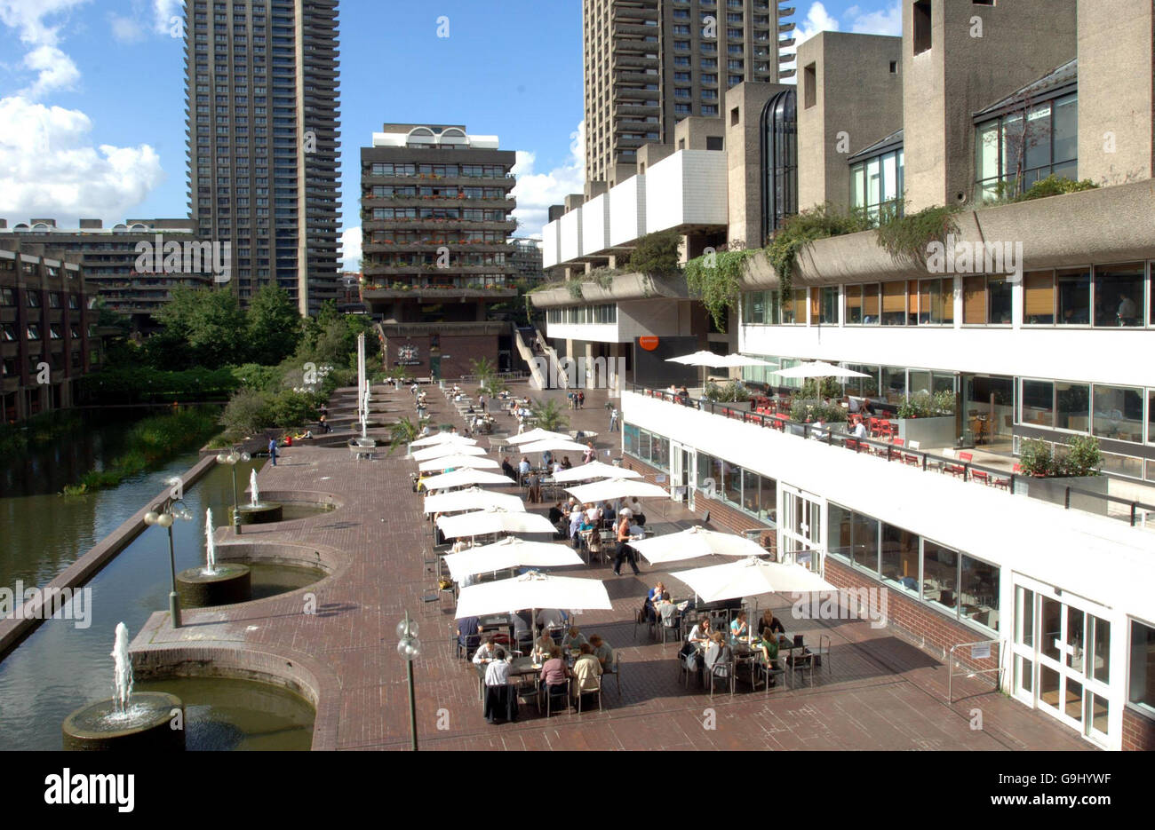The barbican complex in central london hi-res stock photography and ...