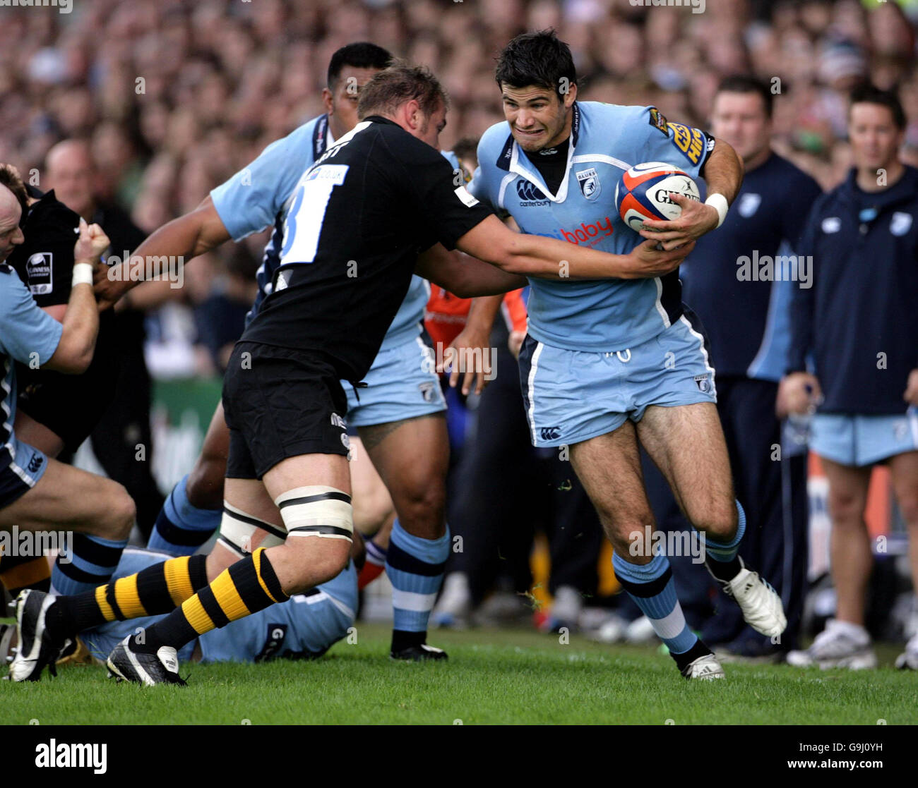 Rugby Union - EDF Energy Cup - Cardiff v Wasps Stock Photo - Alamy