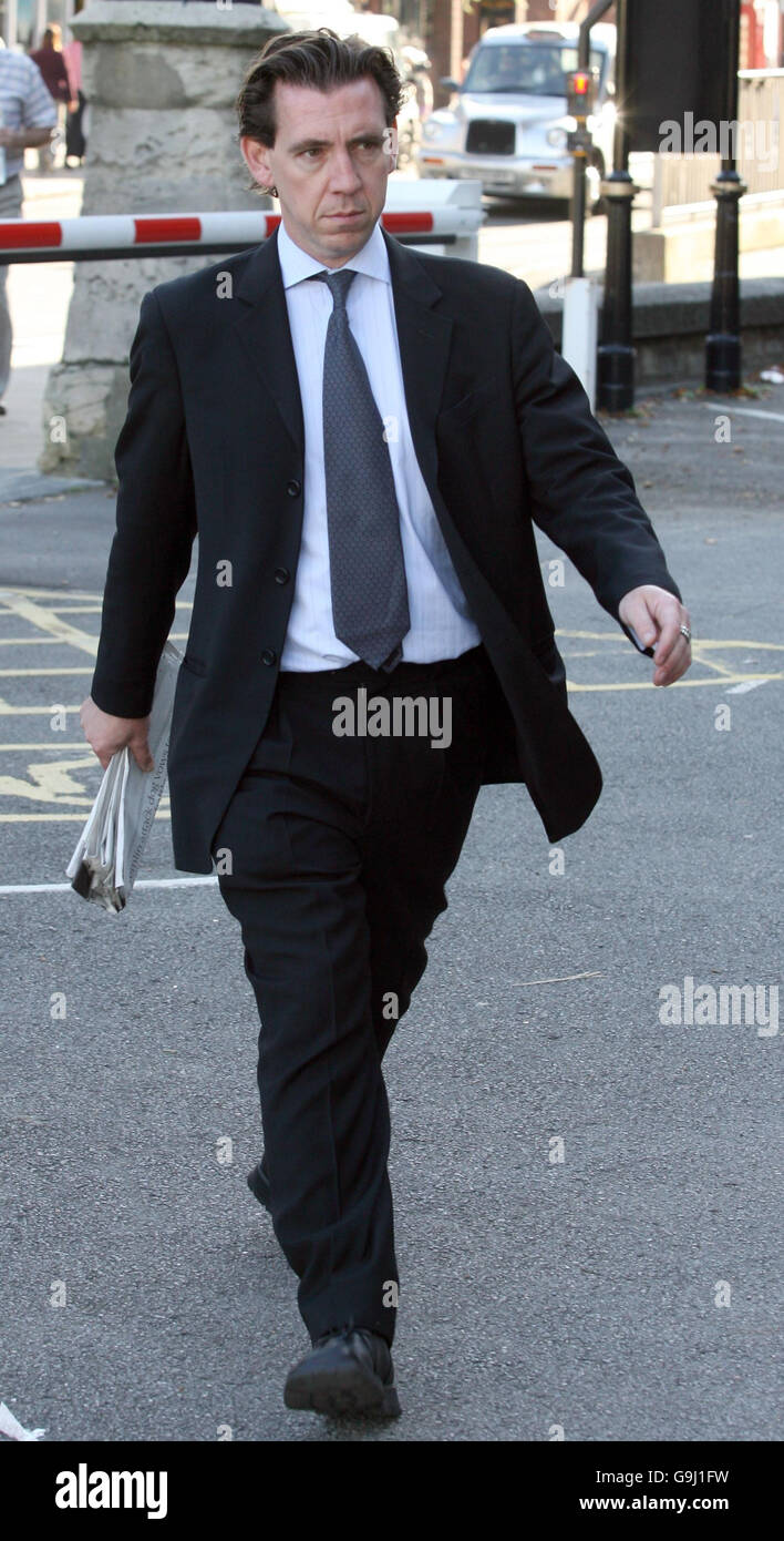 Peter lloyd reporter hi-res stock photography and images - Alamy