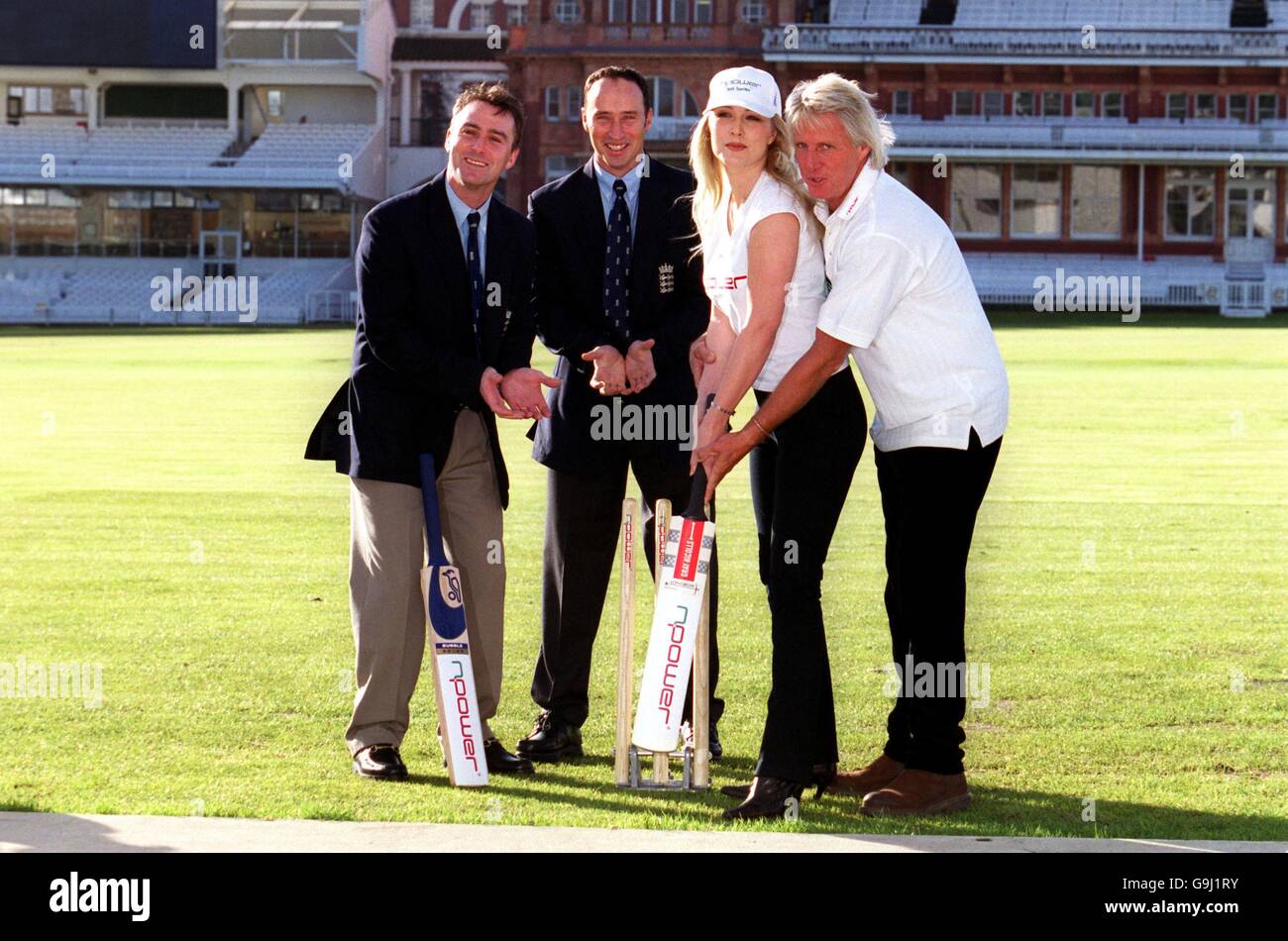 Emma noble and former australian fast bowler jeff thomson hi-res stock ...
