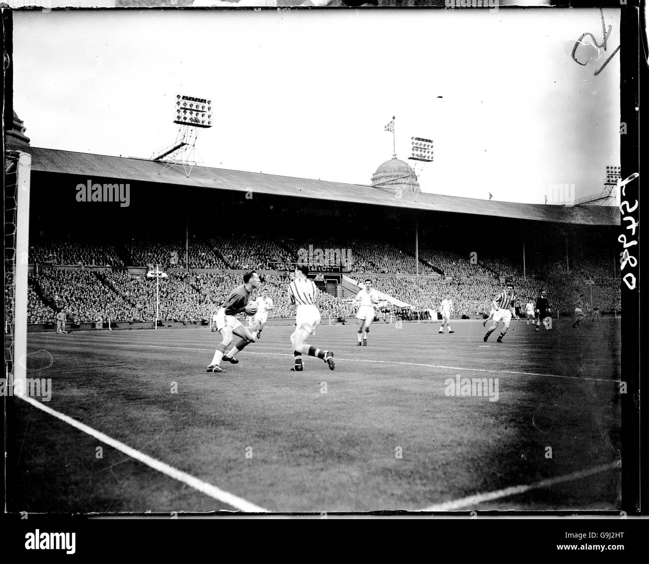 Injured manchester united goalkeeper ray wood hi-res stock photography ...