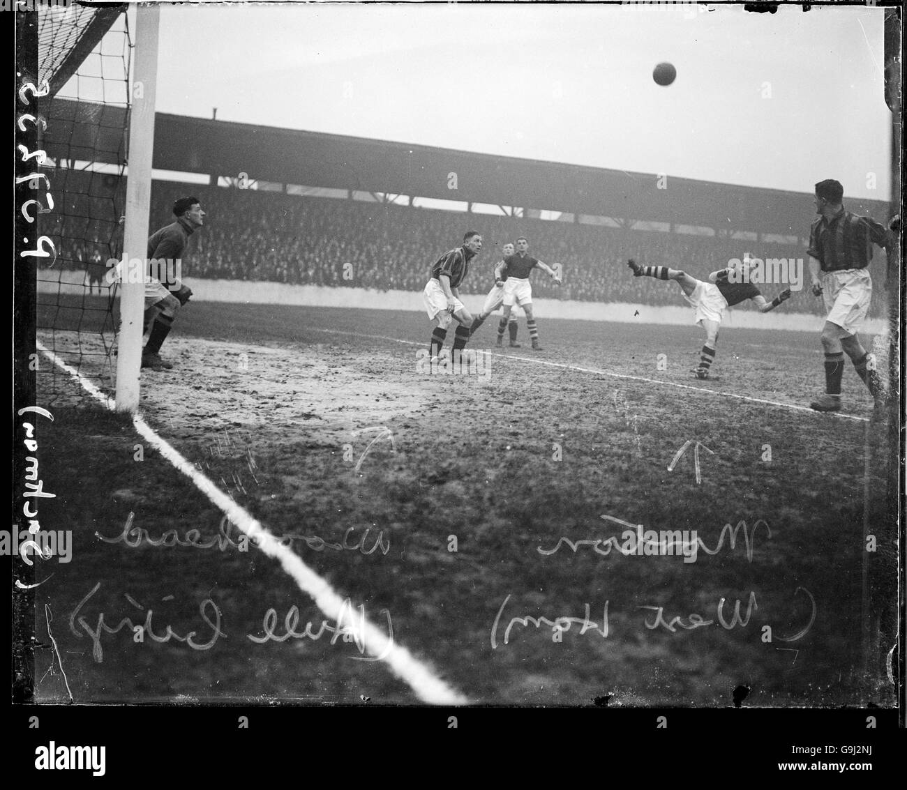 City on the cliff Black and White Stock Photos & Images - Alamy