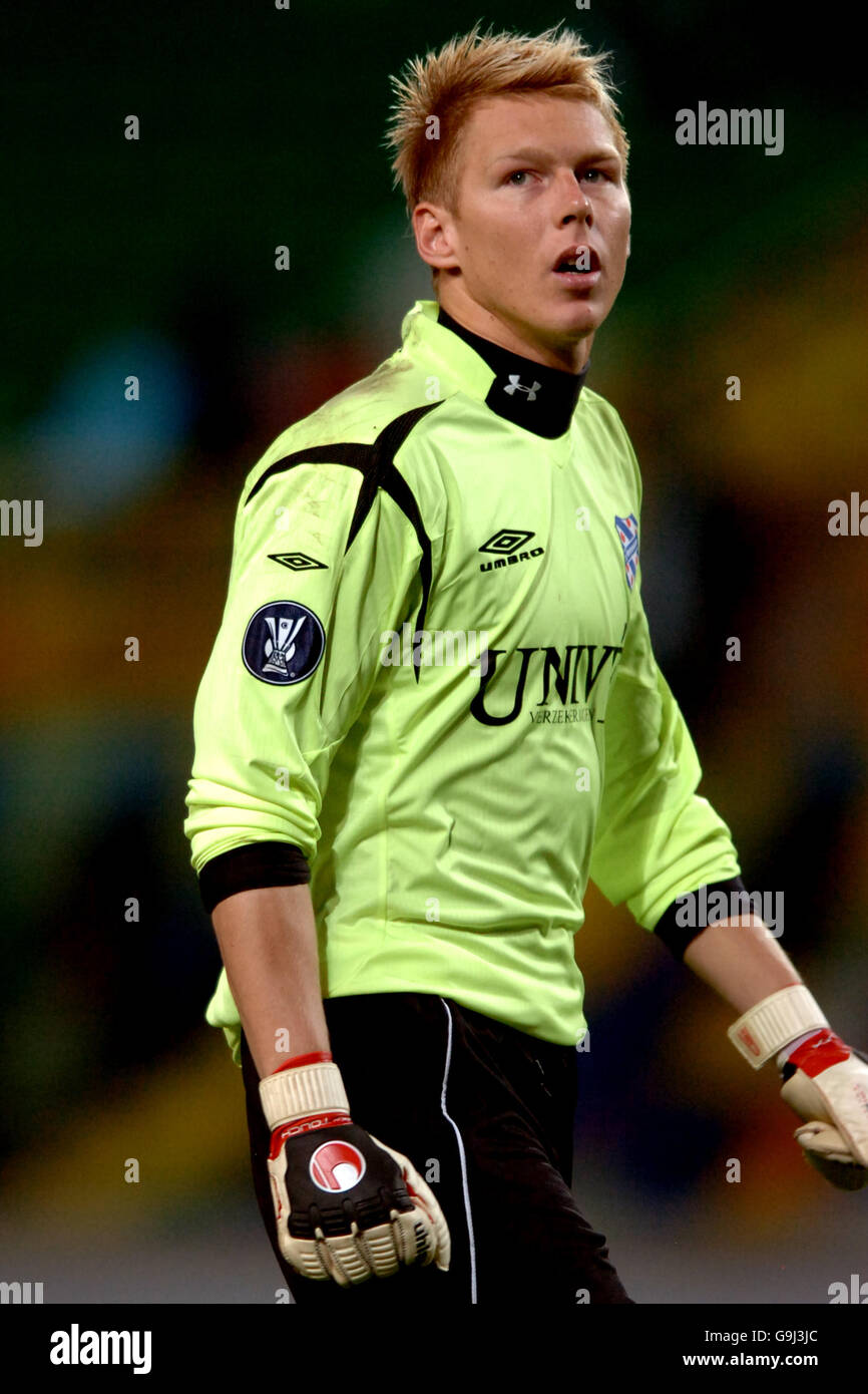 Vitoria setubal goalkeeper hi-res stock photography and images - Alamy