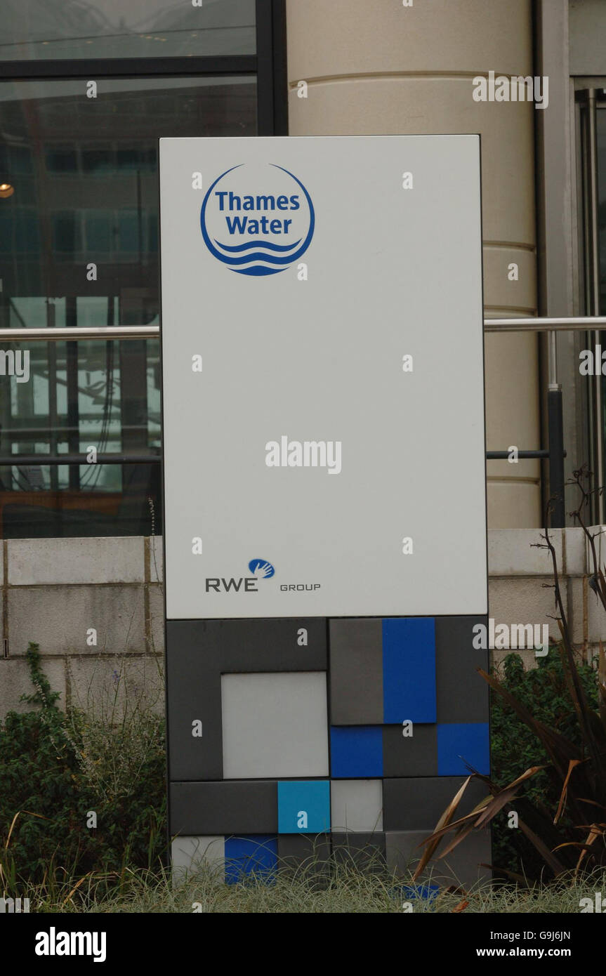 The Headquarters Of Thames Water In Reading High Resolution Stock ...
