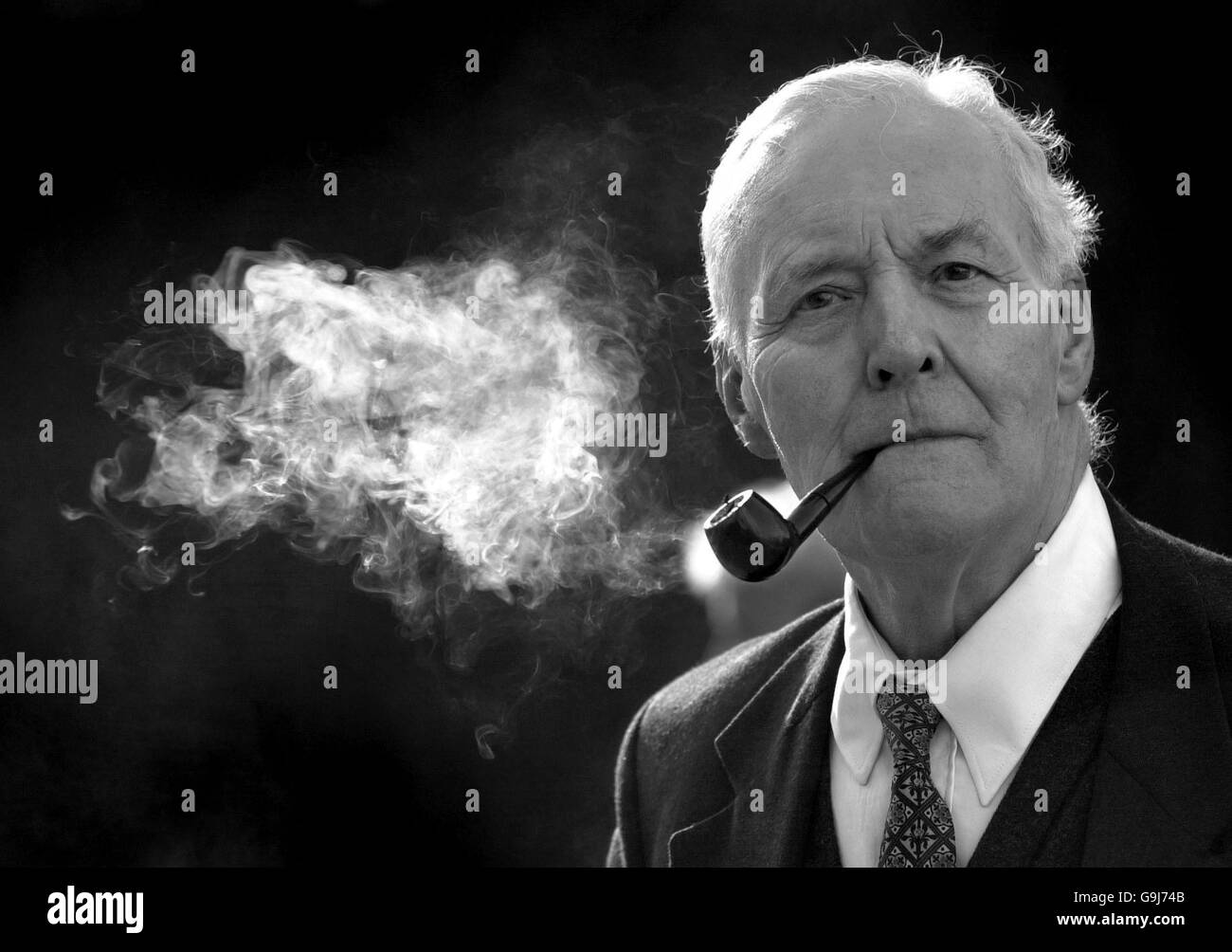 Palace crisis Black and White Stock Photos & Images - Alamy