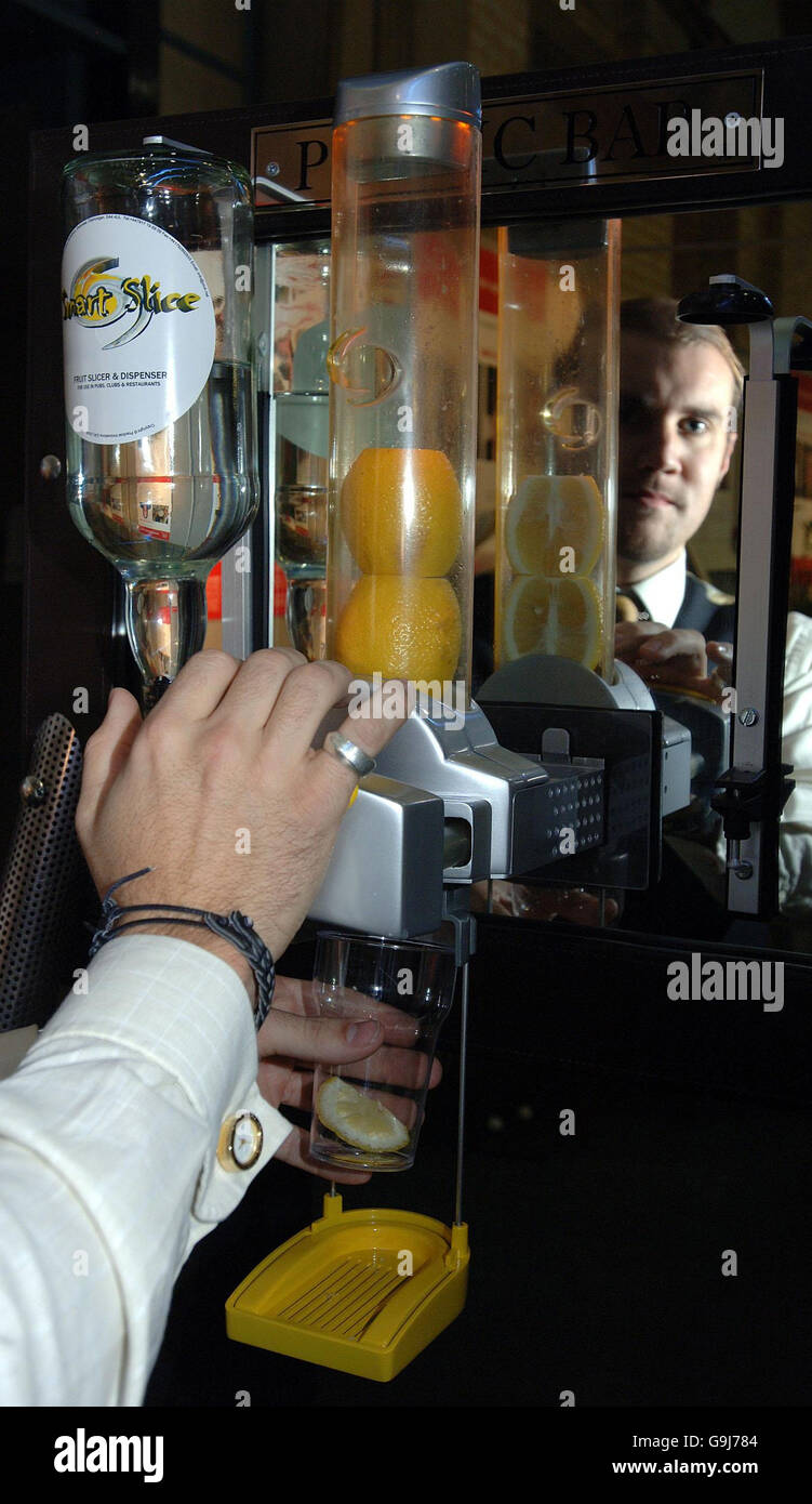 British inventor Tim Jones from Swansea uses his Smart Slice invention ...