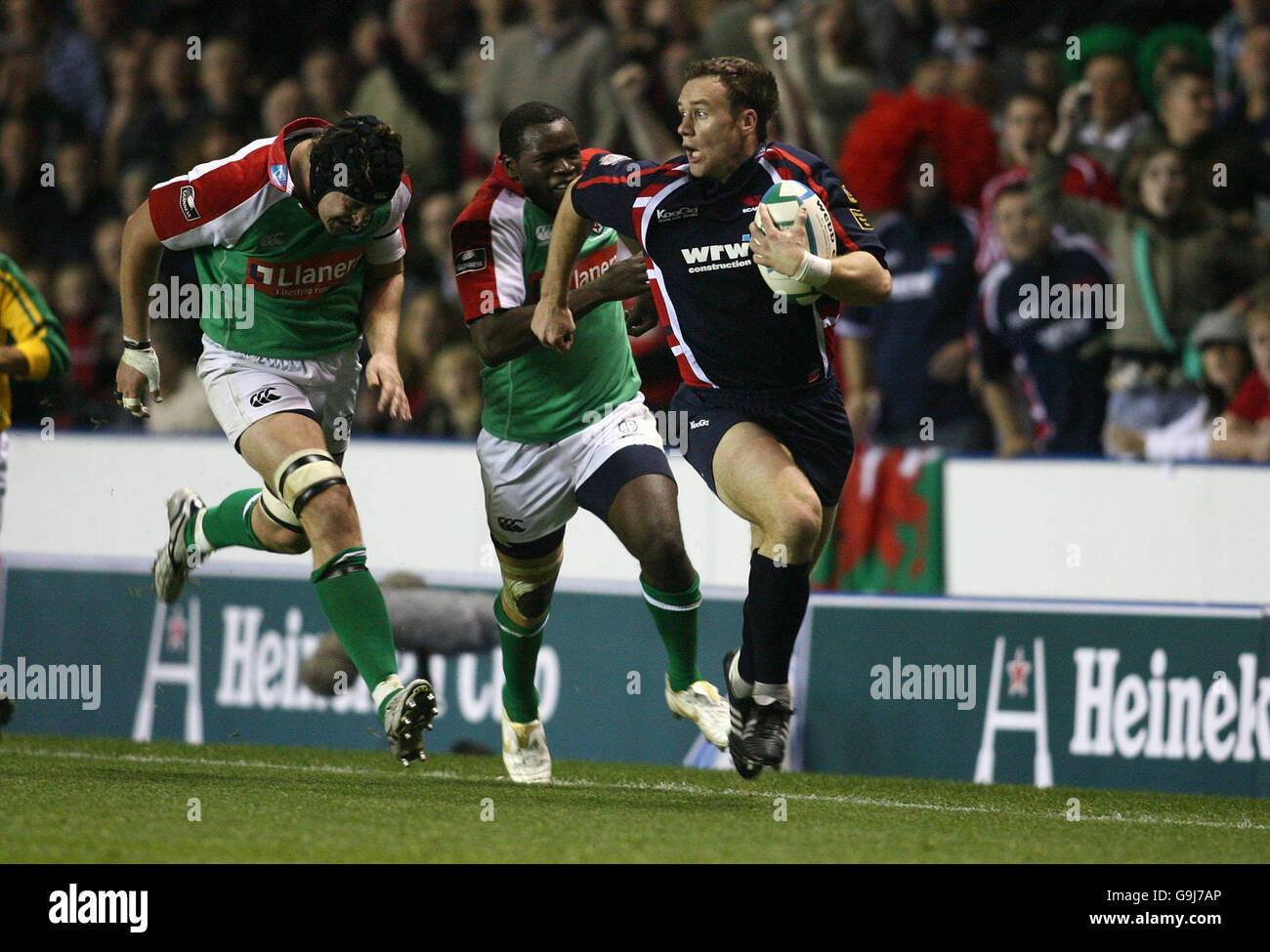 Rugby Union - Heineken Cup - Pool 5 - London Irish v Llanelli ...